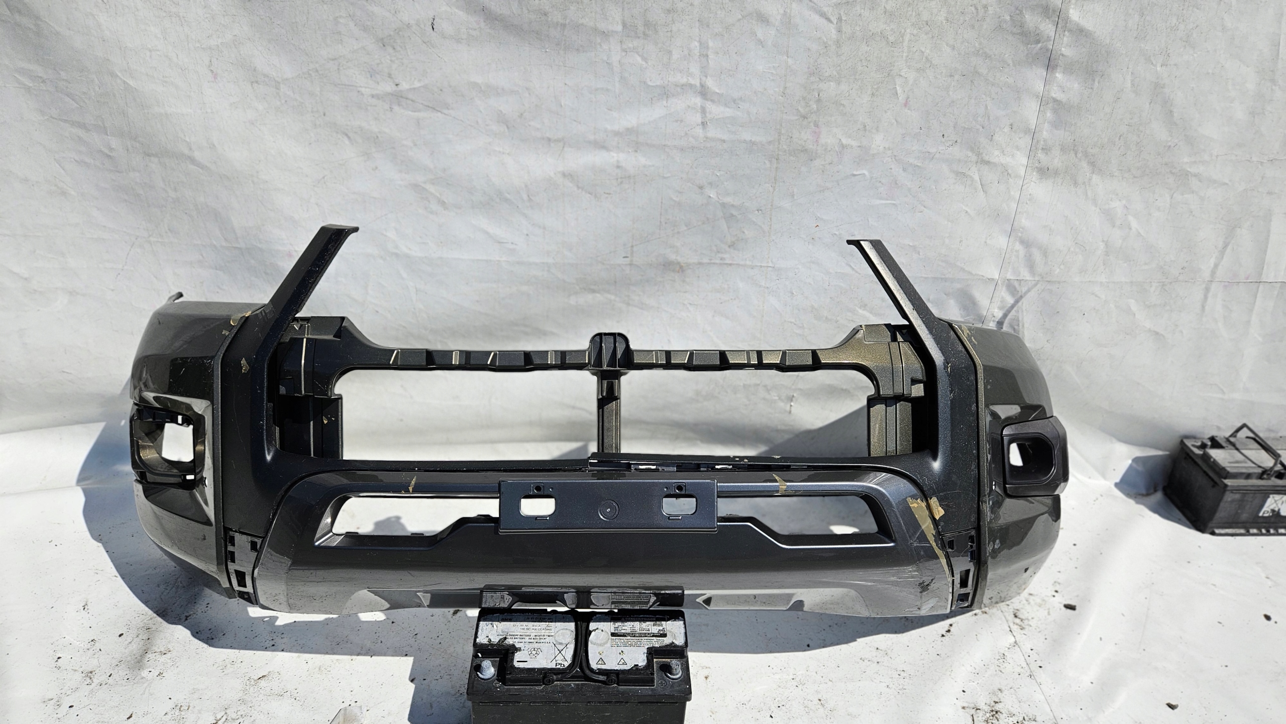 ZDERZAK TOYOTA HILUX VIII LIFT 20 PRZÓD INVINCIBLE 52119-YP140 za 890 ...