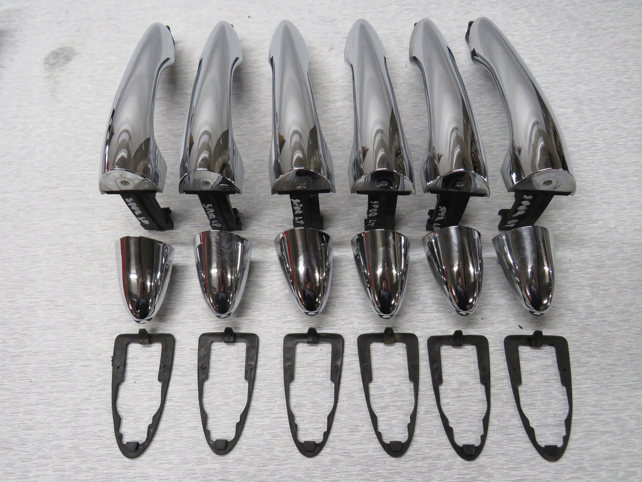 KIA SPORTAGE III KLAMKA ZEWNĘTRZNA CHROM LEWA za 89.00PLN z Małomice - Allegro - (13340009710)