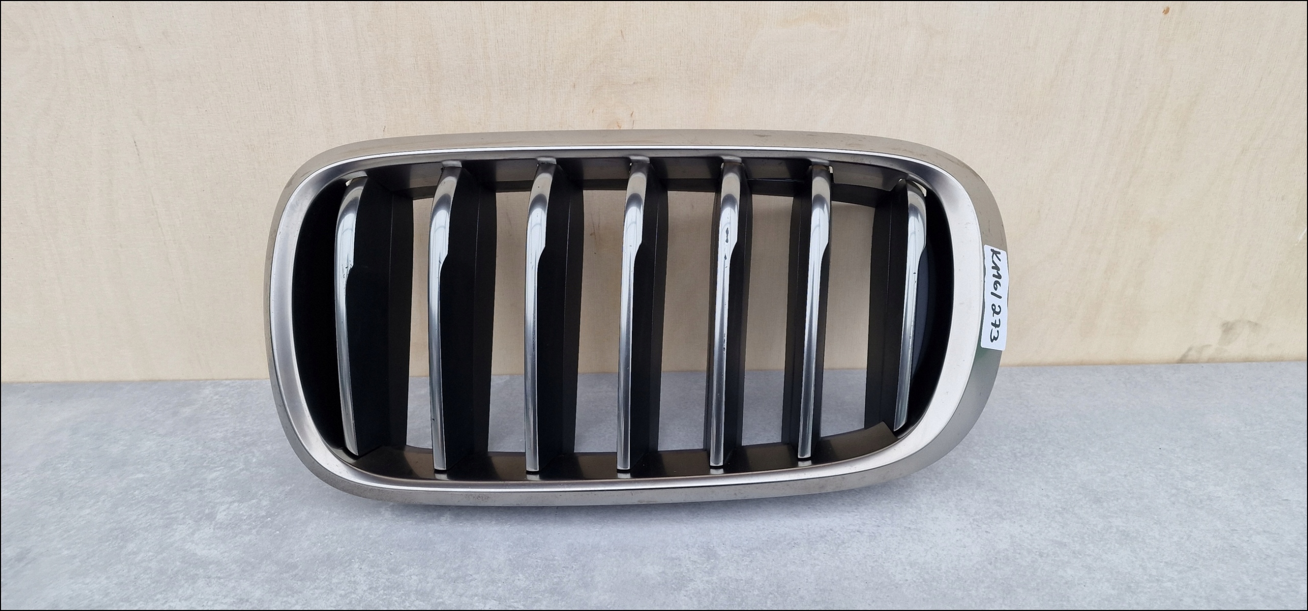 BMW X5 X6 F15 F16 LEWA NERKA KRATKA ATRAPA SATYNA 51137349387 K116/273 ...