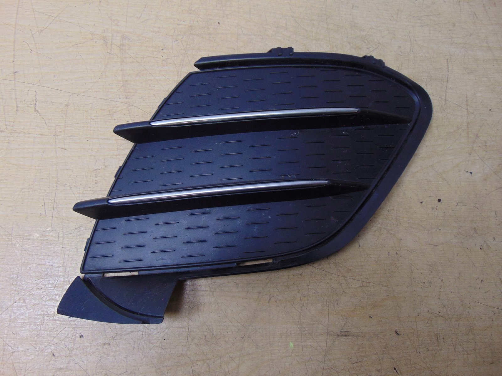 KRATKA W ZDERZAK LEWA MERCEDES GLB A2478857803 A2478857803 za 500 zł z ...