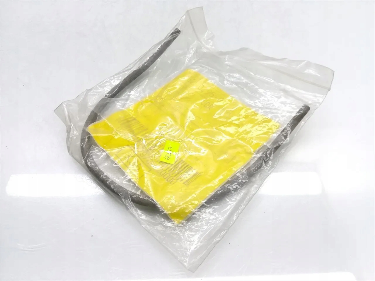 Mercedes-Benz E-Class Przewód paliwowy E 200 D Diesel 65kW (88 HP) 1999 ...