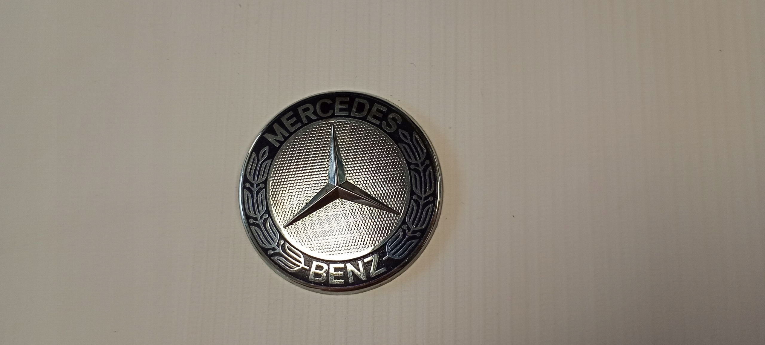 ORYGINALNY EMBLEMAT ZNACZEK LOGO MASKI MERCEDES SPRINTER W906 za 45 ...