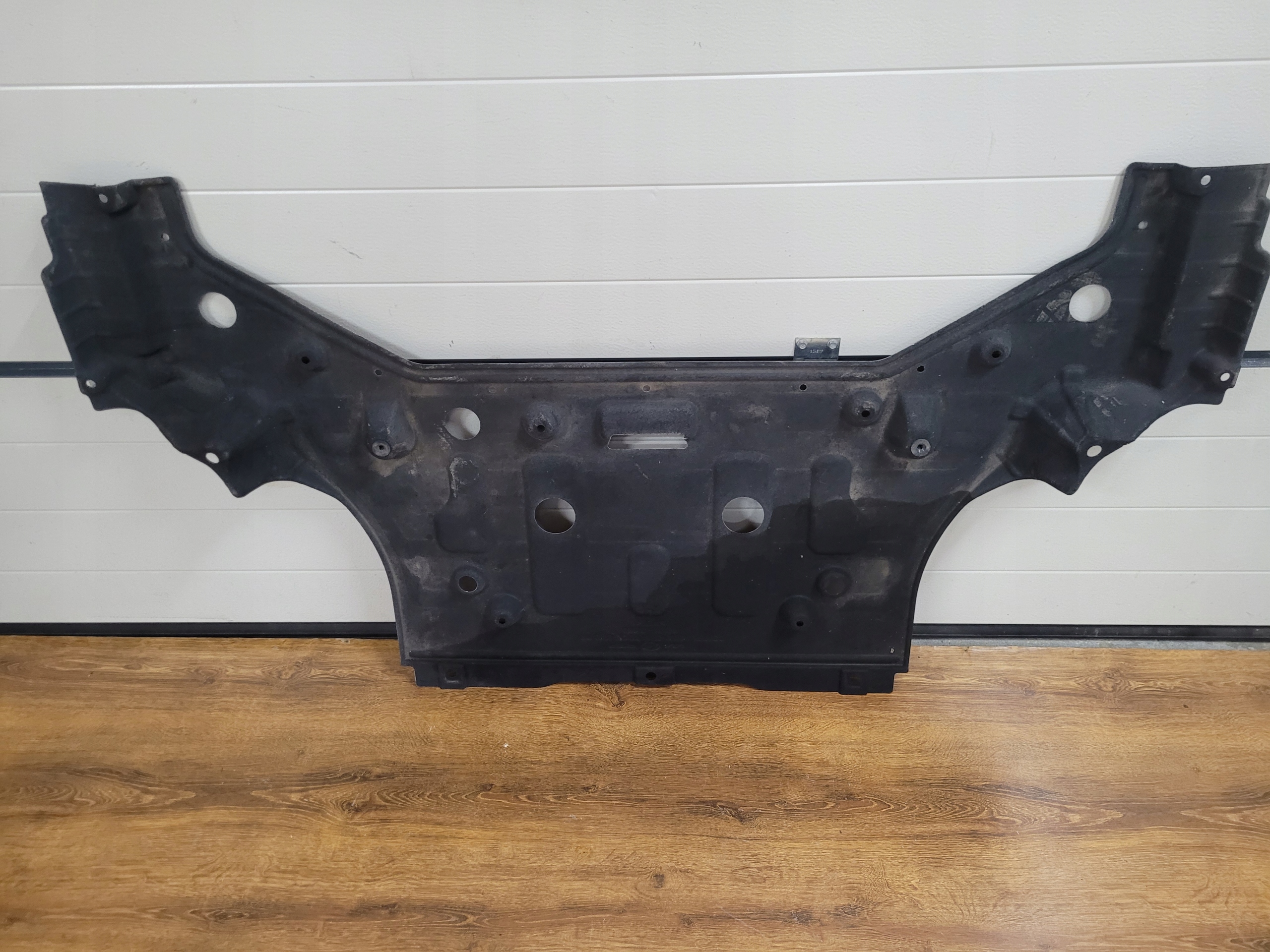 KIA EV6 2021r PŁYTA POD SILNIK OSŁONA 84291-G1000 za 400.00PLN z WLKP ...