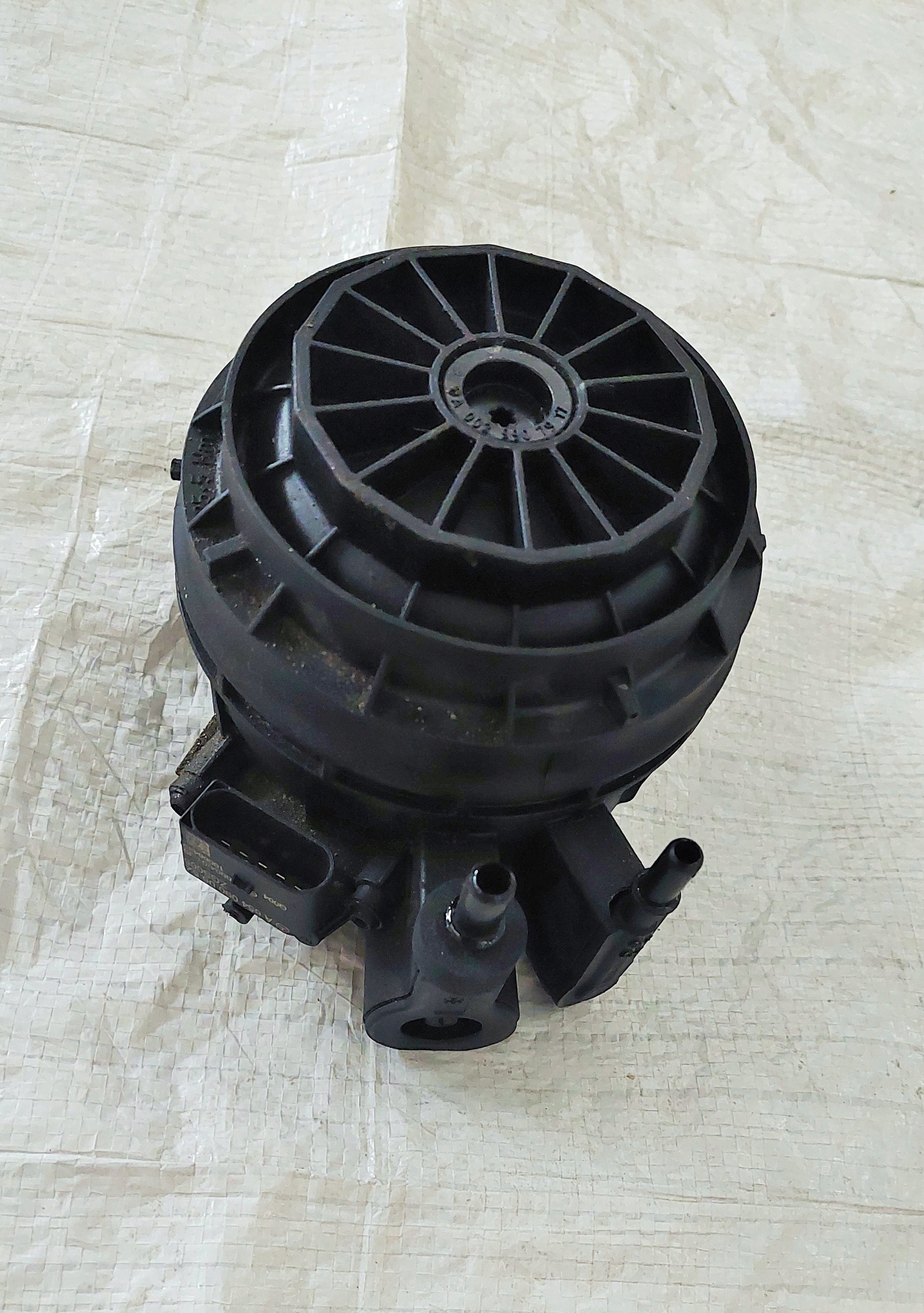 MERCEDES W213 POMPA PALIWA A0029907917 za 129.00PLN z Swarzędz ...