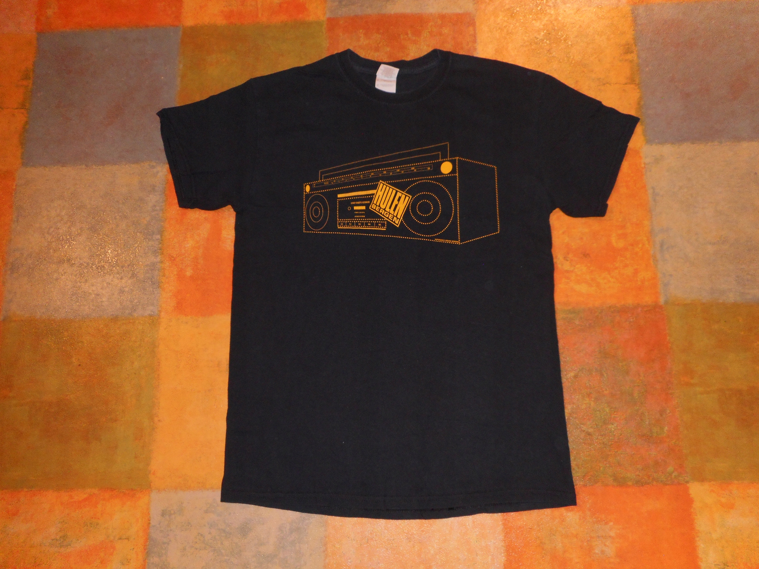 GILDAN M BOOMBOX BOOM BOX MAGNETOFON KASETA RETRO VINTAGE RAP MEGA ...