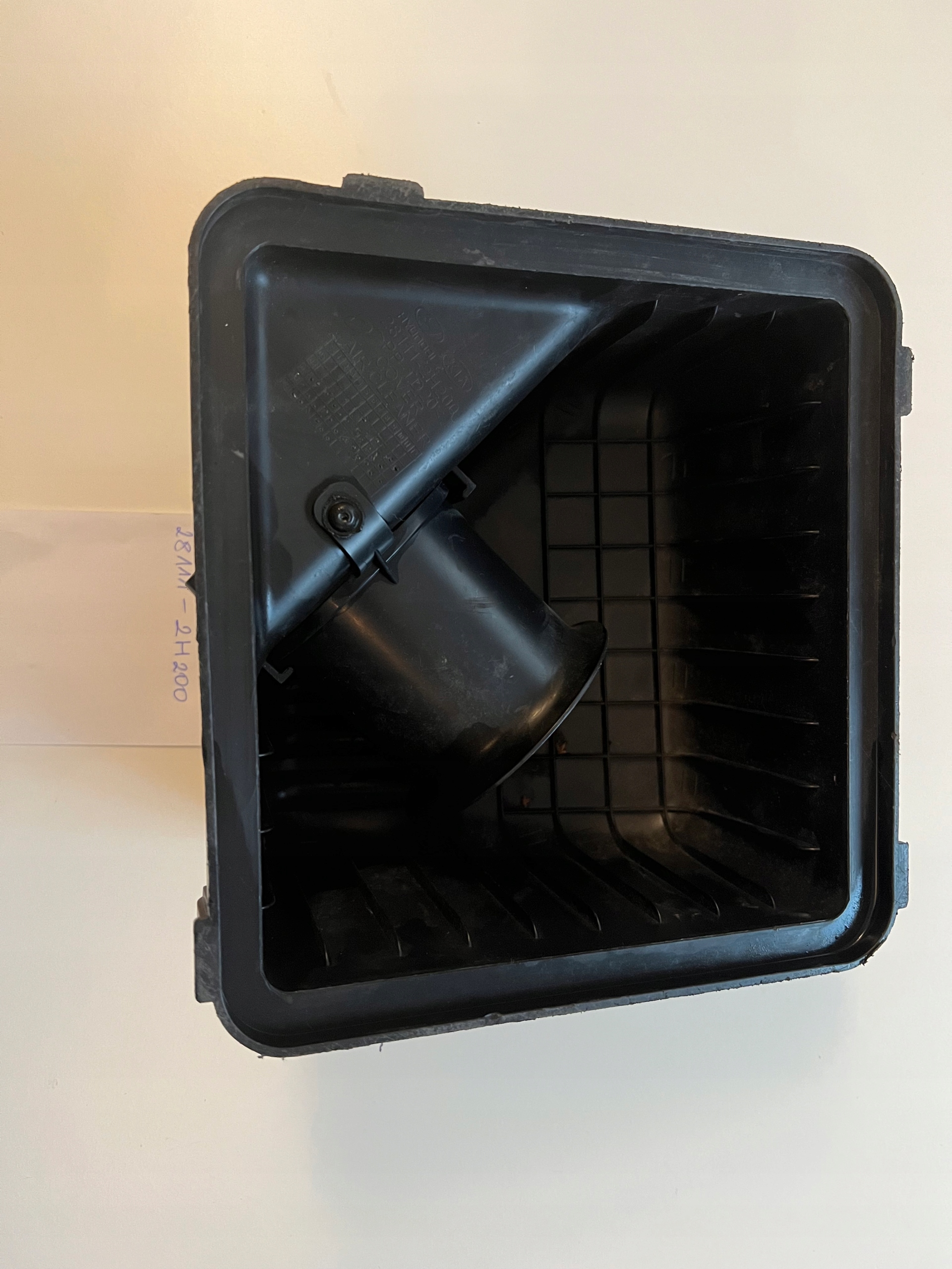 OBUDOWA FILTRA POWIETRZA HYUNDAI I30 28111-2H200 za z Baranowo ...