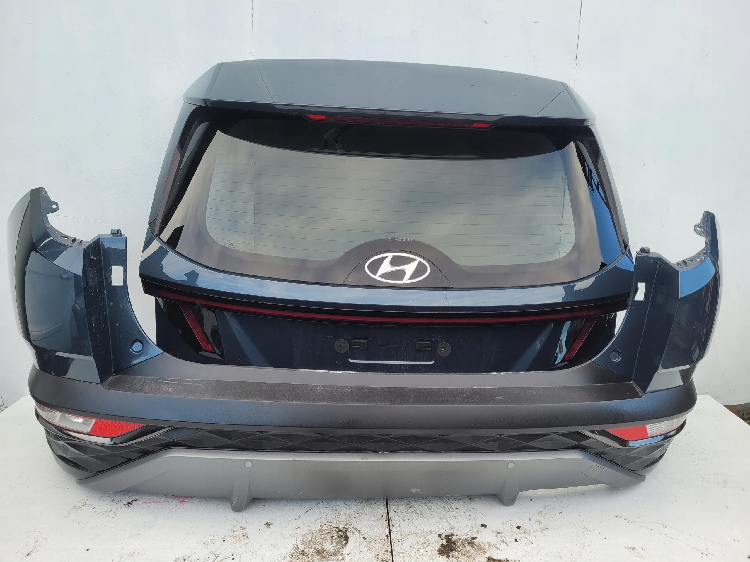 HYUNDAI TUCSON IV KLAPA BAGAZNIKA ZDERZAK TYLNY KOMPLET 23R. TG8 za ...