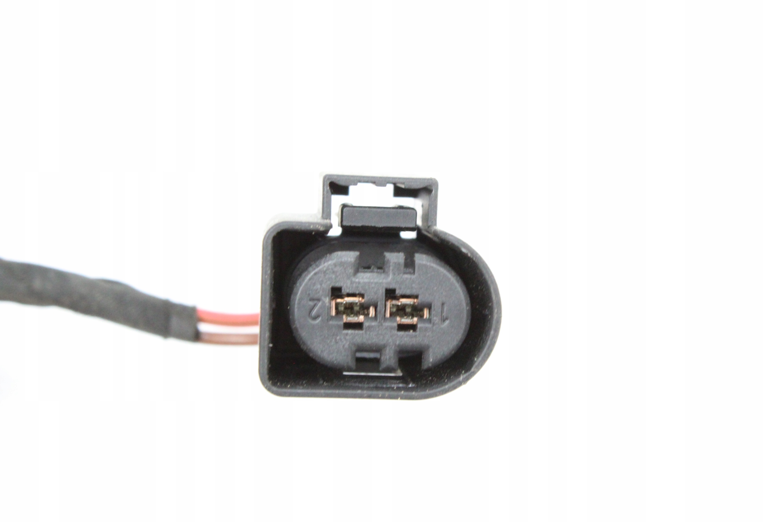 7601023 7601023 - Вилка рожка куб 2pin BMW F10 F30 G01 G05 G20 G30 F39 ...