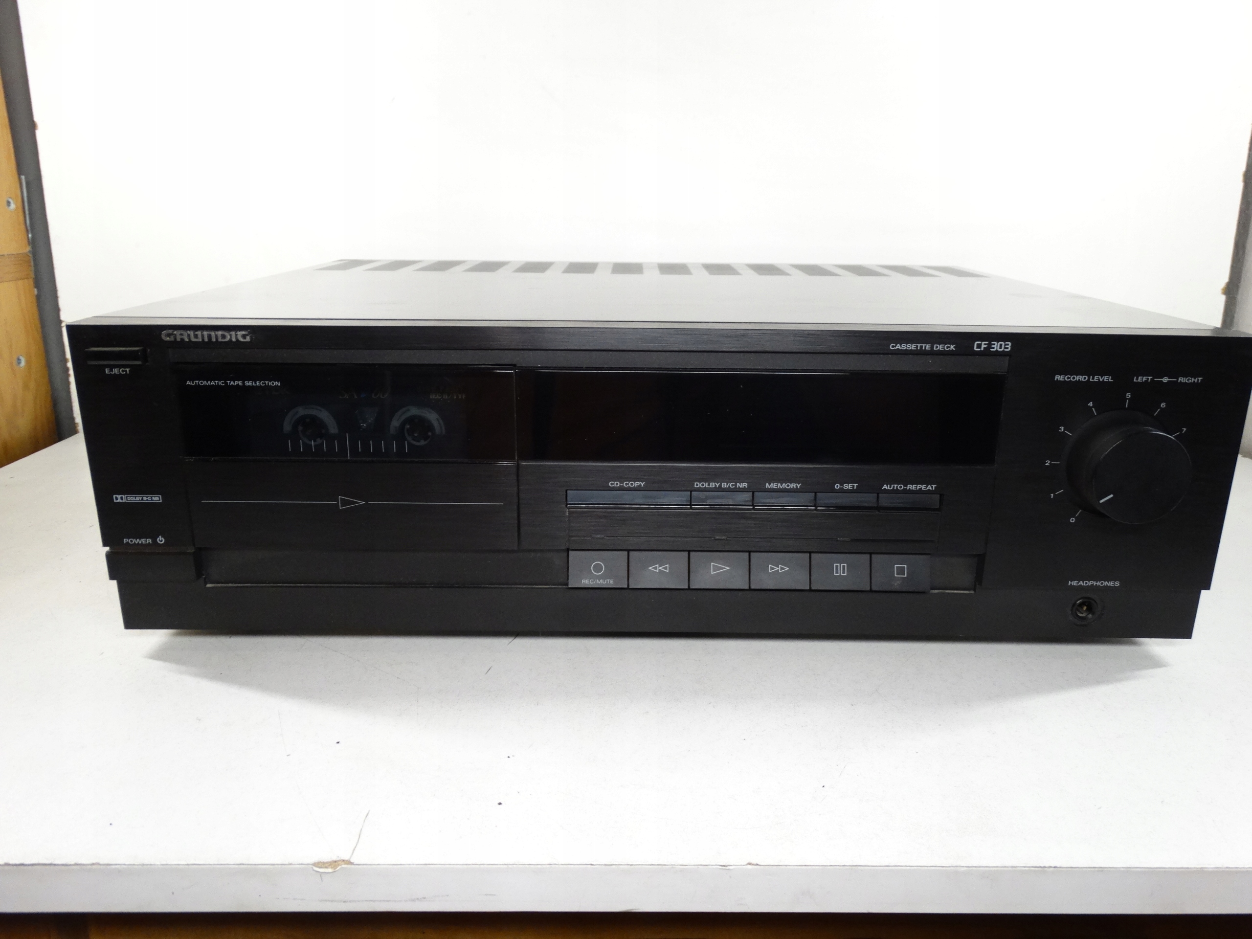 GRUNDIG CF 303 - MAGNETOFON KASETOWY - • Opinie - Allegro