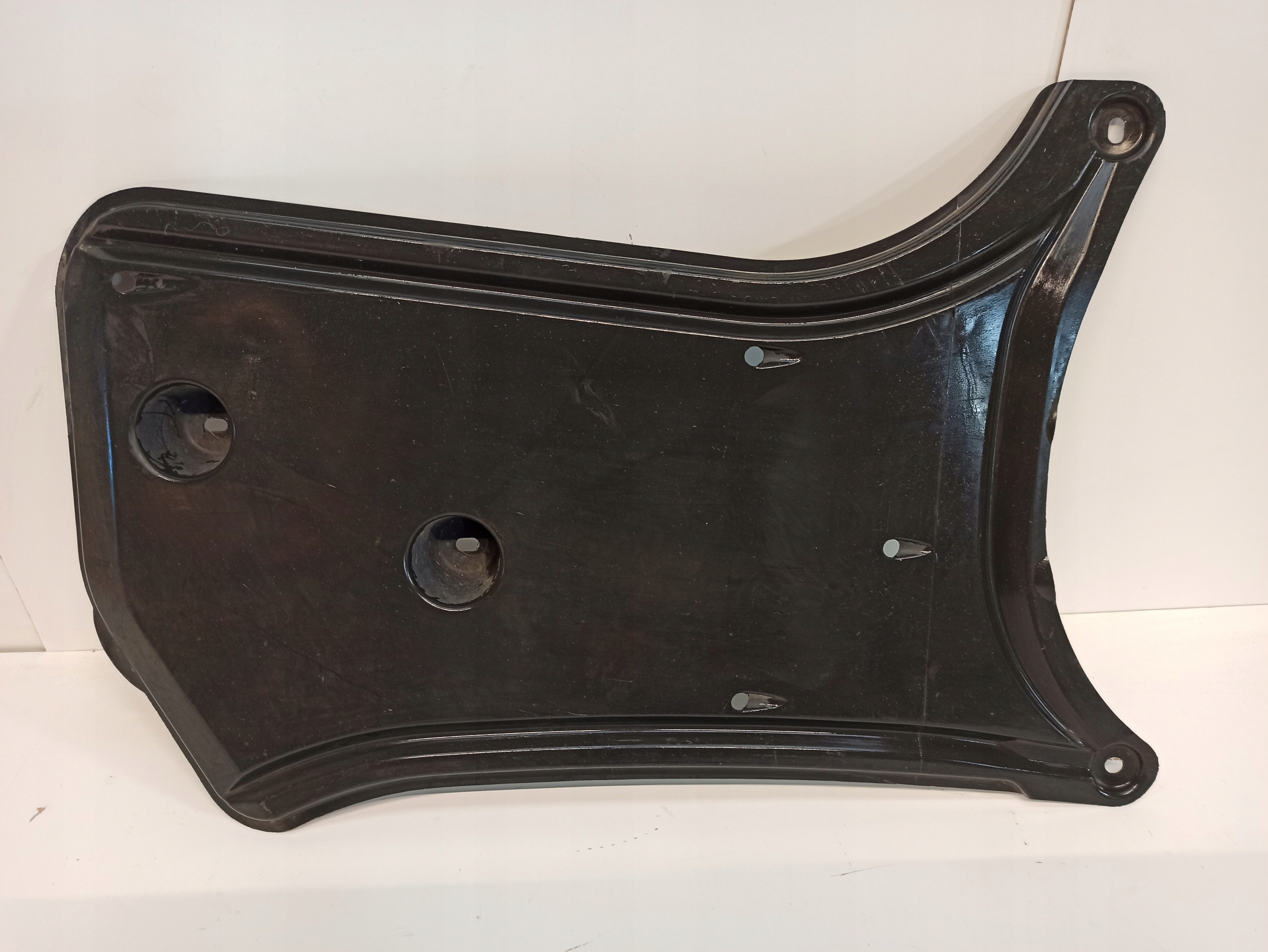 AUDI A4 B8 OSŁONA PŁYTA PODWOZIA LEWA 8K0825219 za 30.00PLN z Bielawa ...