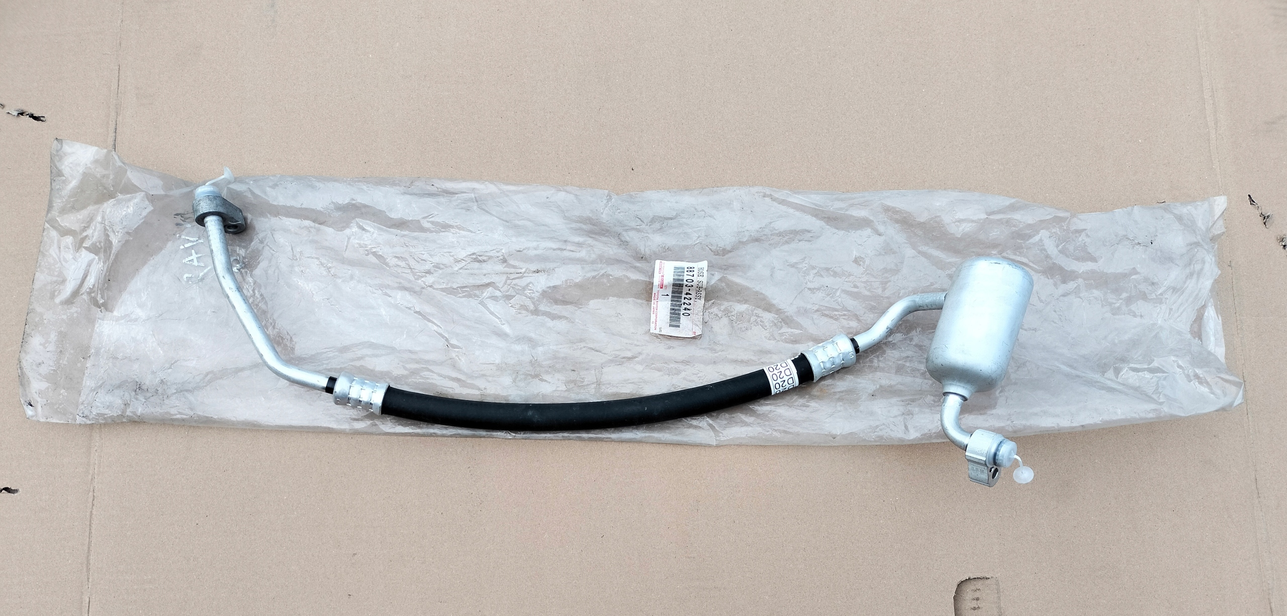 TOYOTA RAV4 IV 15- PRZEWÓD KLIMATYZACJI 88703-42240 za 190 zł z Konin ...