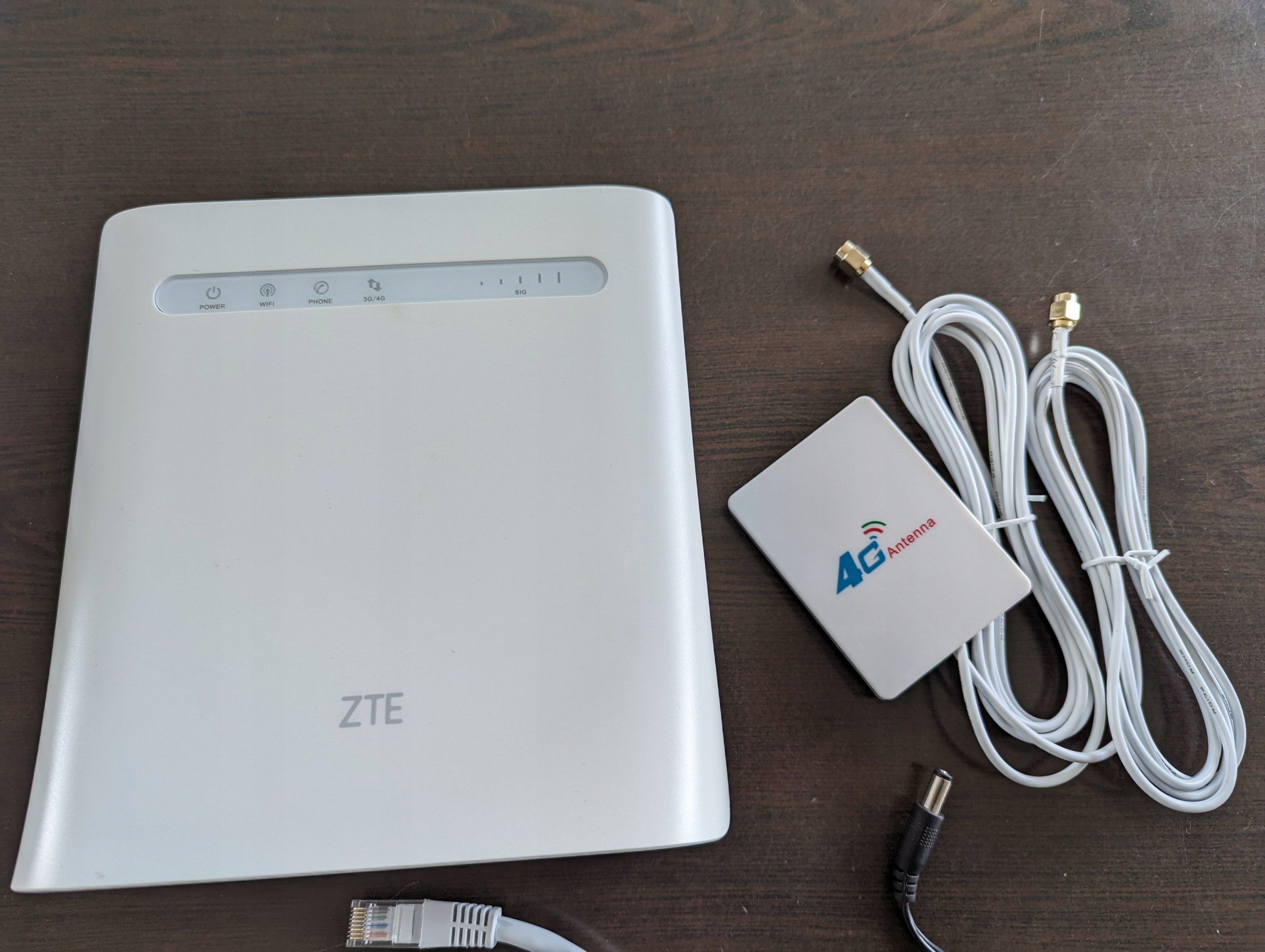 Router ZTE MF286D na SIM kartu přídavná anténa 4G LTE cat 12 za 2047 Kč ...