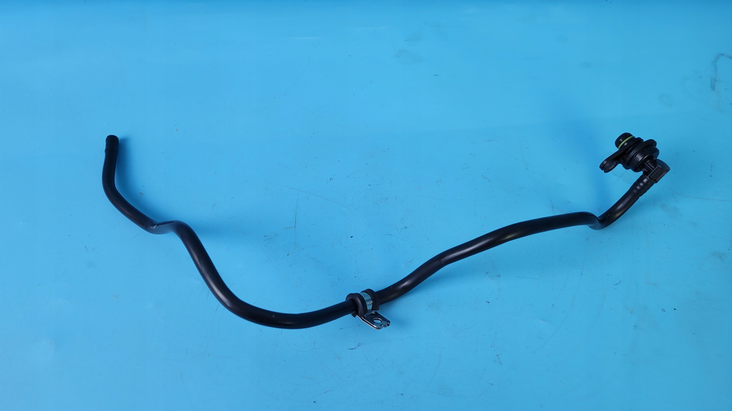 W205 WĄŻ PRZEWÓD ODPOWIETRZAJĄCY A2740189500 A2740189500 za 100 zł z ...