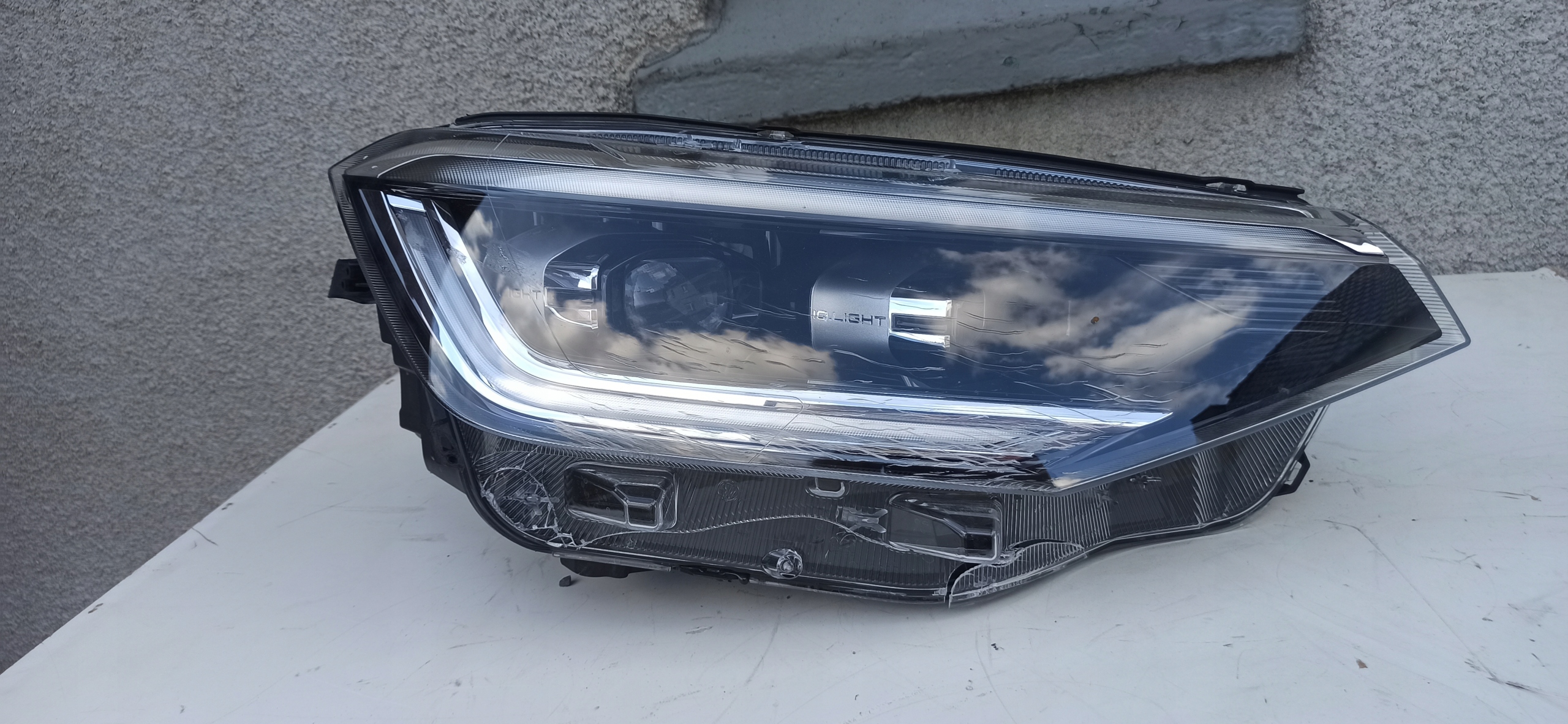 VW TAIGO 2021- LAMPA PRAWY PRZÓD FULL LED IQ LIGHT za 200.00PLN z ...