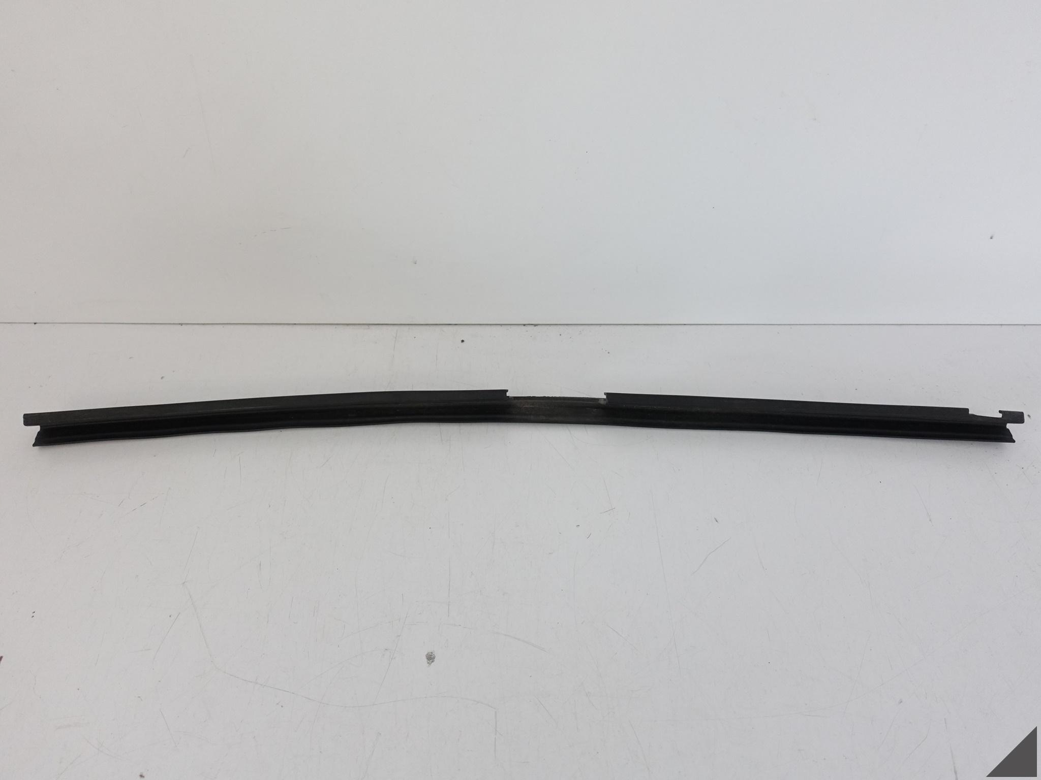 MERCEDES E-KLASA W212 S212 E63 AMG LIFT 12-16 USZCZELKA LISTWA MASKI ...