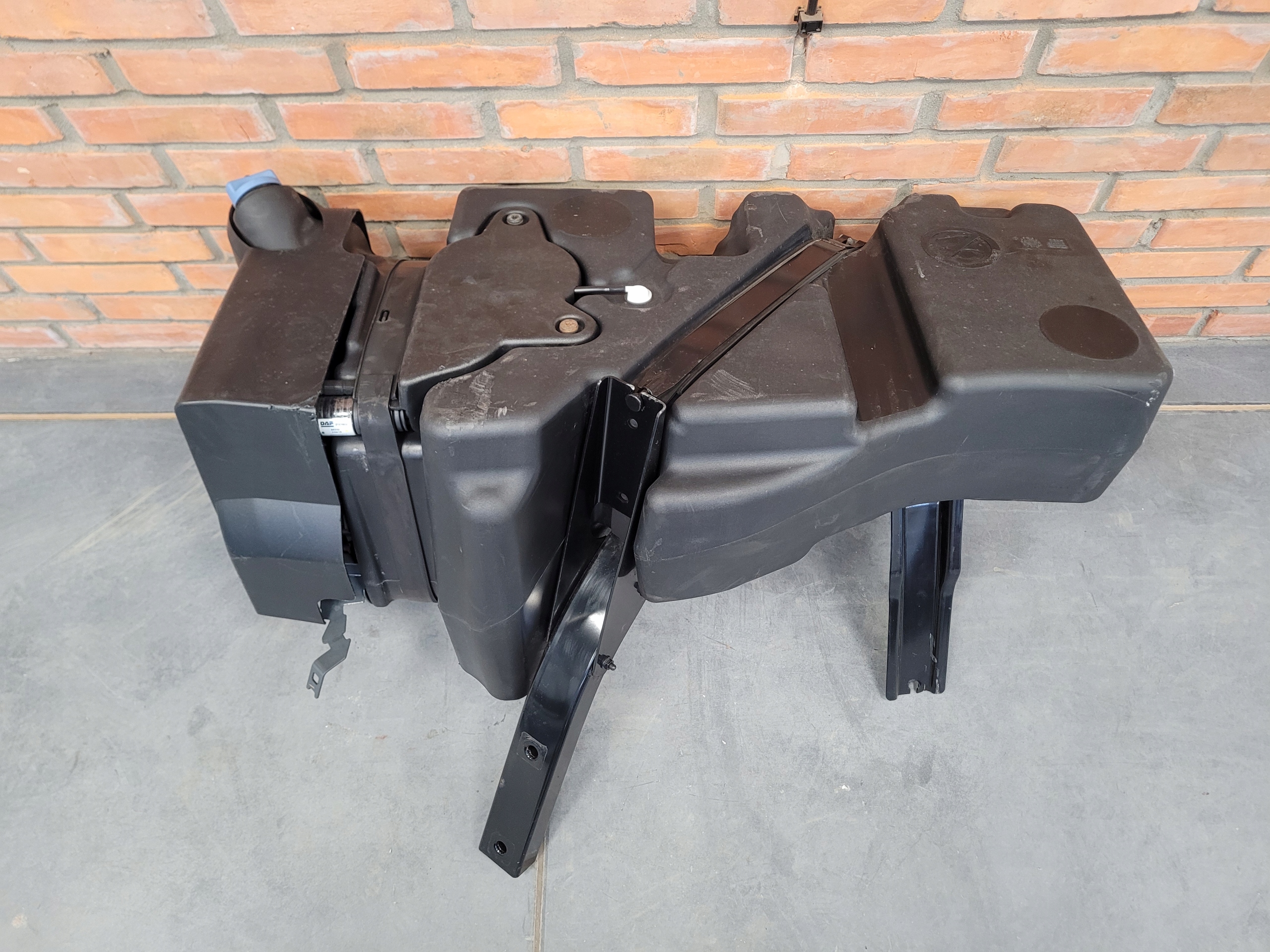 ZBIORNIK POMPA ADBLUE CZUJNIK JAKOŚCI DAF XF 480 LIFT 2022767 2134681 ...