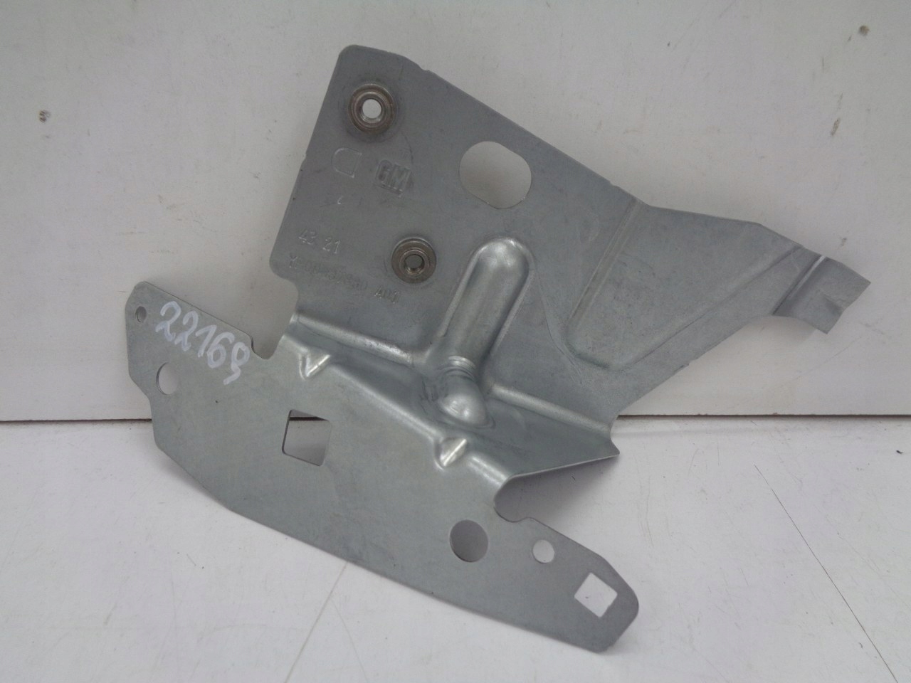 YP00037880 - ОПЕЛЬ GRANDLAND КРОНШТЕЙН КРИЛА ПРАВИЙ ПЕРЕДНІЙ купити на ...