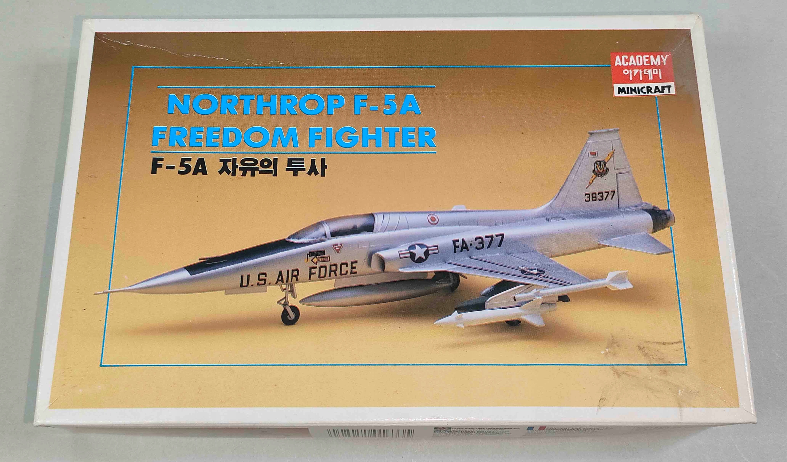 Northrop F-5A Freedom Fighter Academy FA002 1/72 zaczęty • Cena, Opinie • Lotnictwo 17491085137 ...