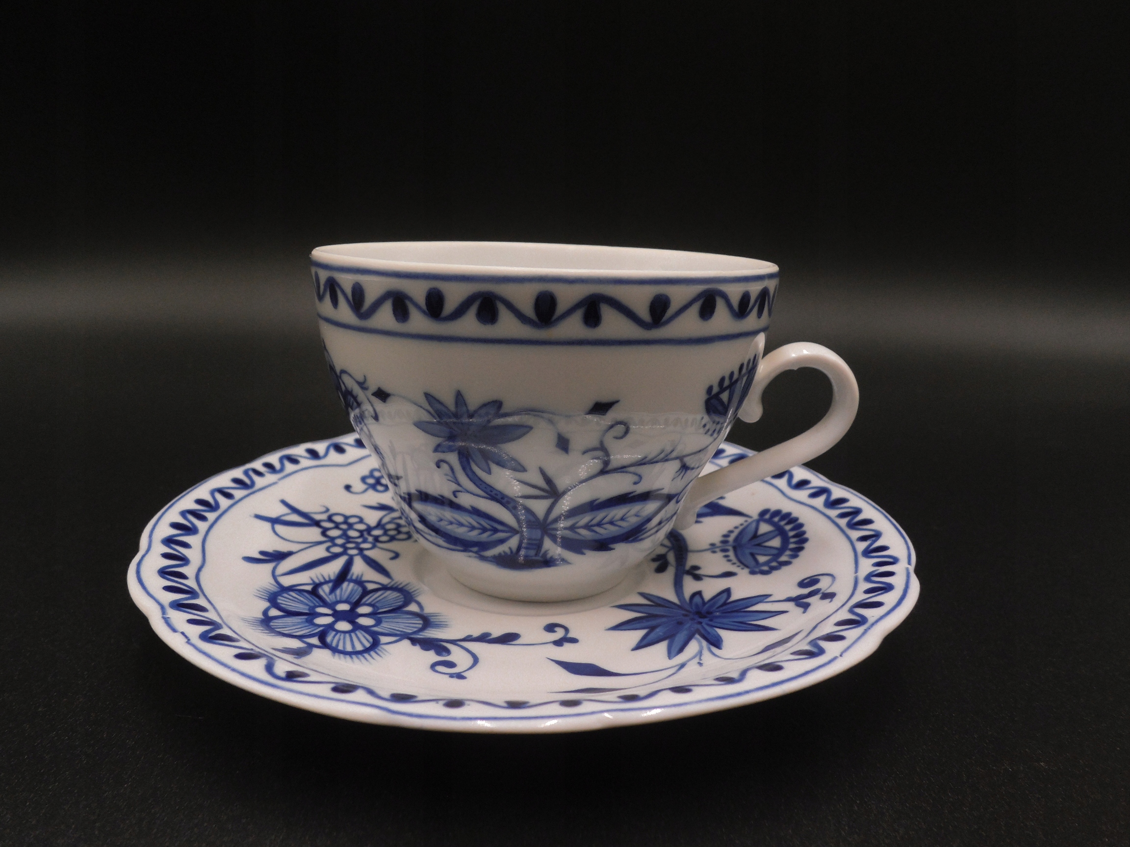 Filiżanka KAHLA ZWIEBELMUSTER ,wzór cebulowy • Cena, Opinie • Filiżanki 16966302322 • Allegro