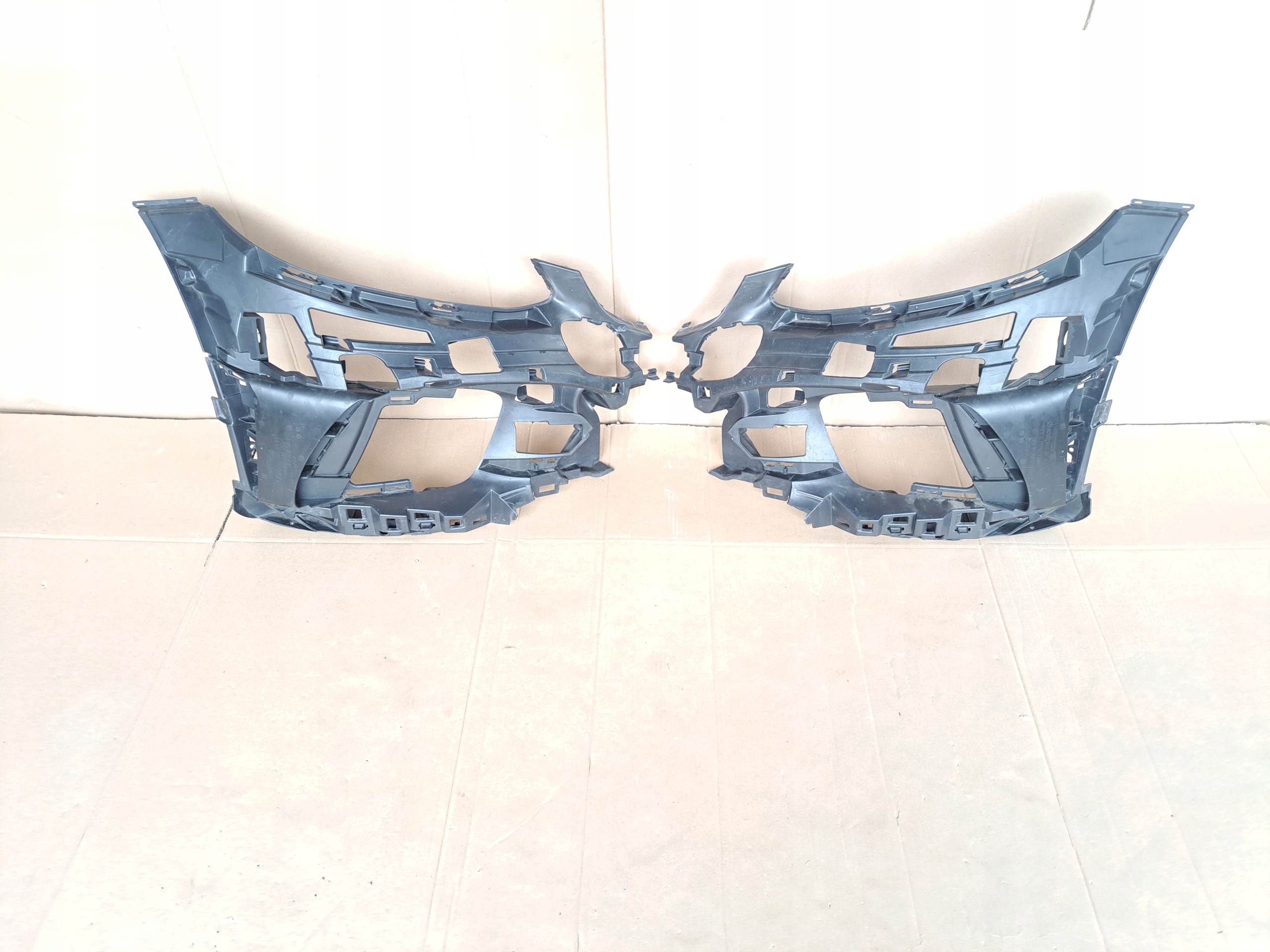 C KLASA W205 AMG LEWY ŚLIZG ZDERZAKA PRZÓD ŁADNY A2058855502 2058855502 ...