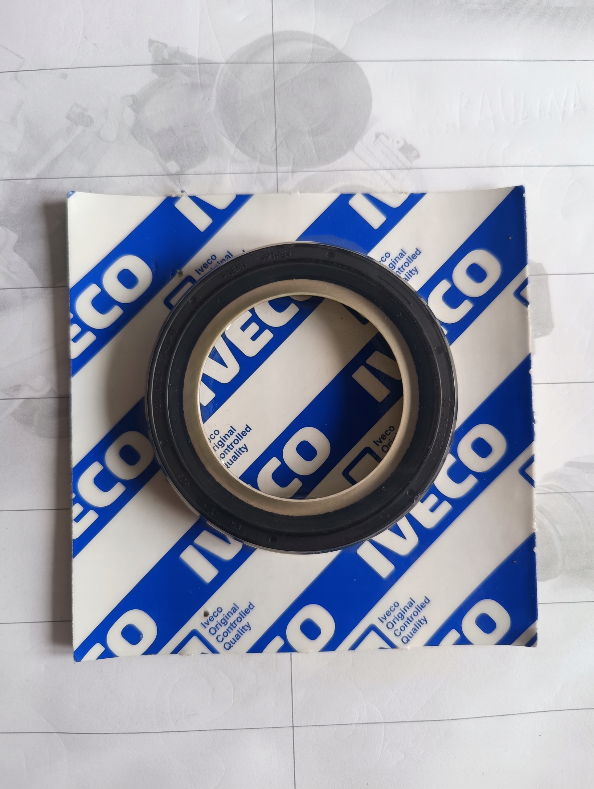 Iveco OE 504056152 uszczelniacz wału korbowego - porównaj ceny - Allegro.pl