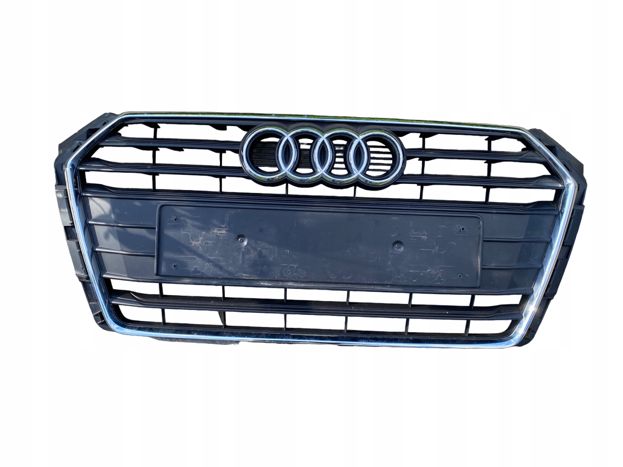 AUDI A4 B9 8W GRILL ATRAPA CHROM 8W0853651 ORYGINAŁ za 499.00PLN z ...