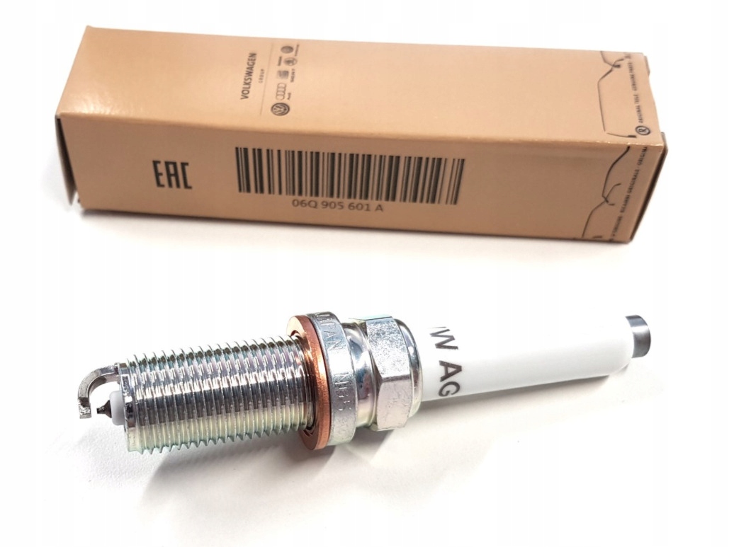 Audi A4 B9 Spark Plug 06Q905601A Original za 152.17PLN z Vilnius ...