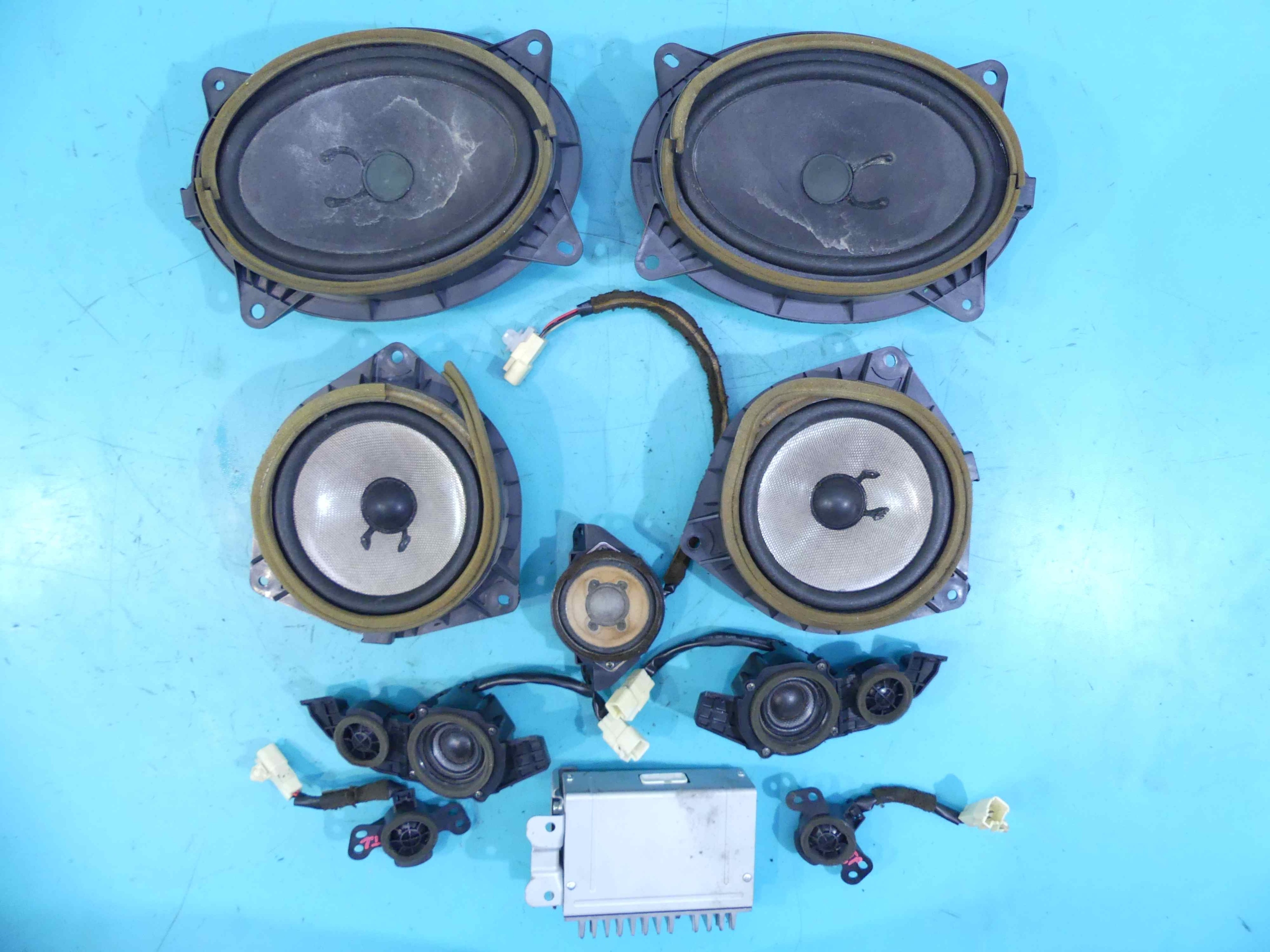 GŁOŚNIKI WZMACNIACZ KPL TOYOTA AVENSIS III T27 86160-05170, 86160-05200 ...