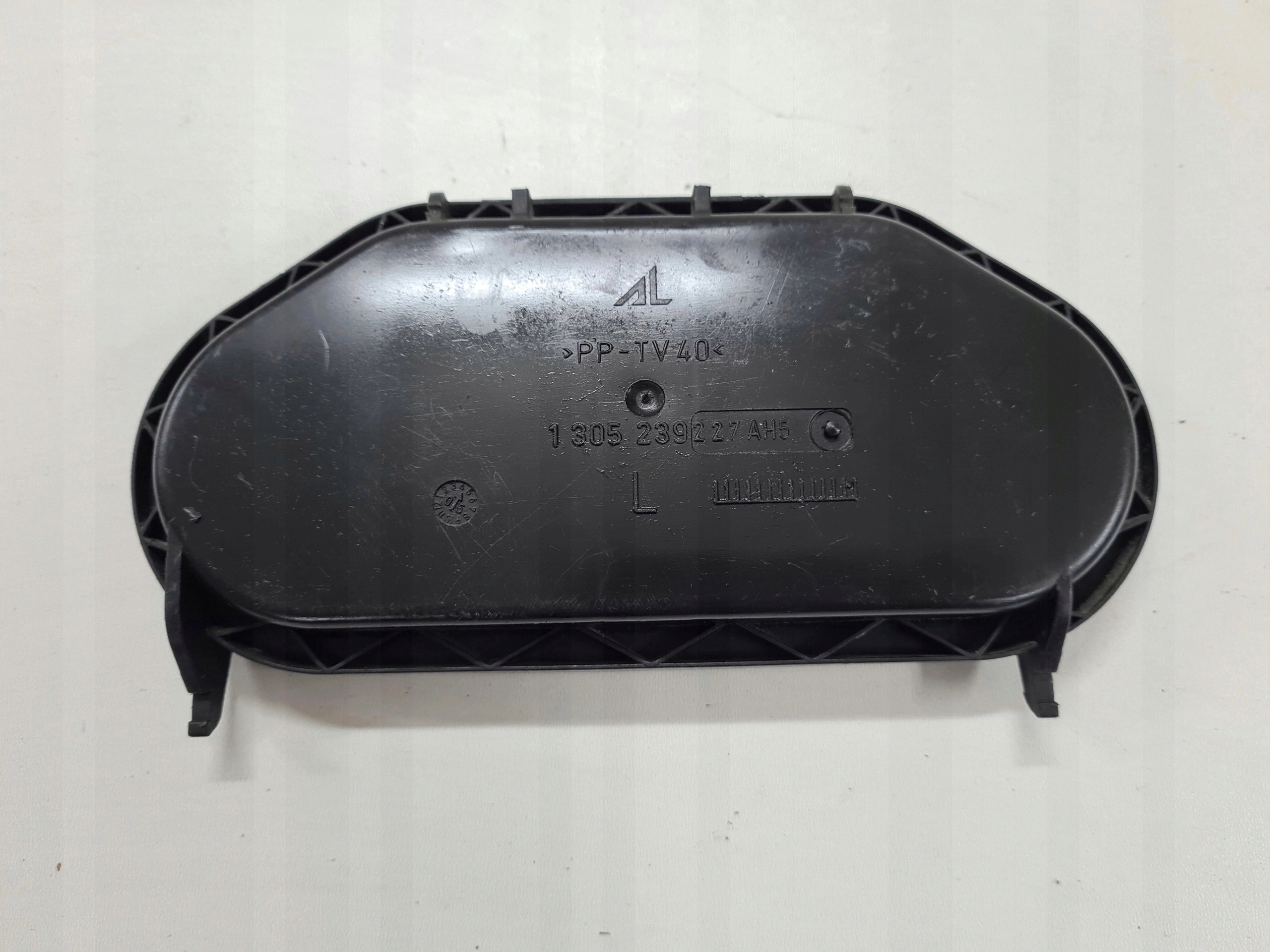 VW T5 dekiel zaślepka lampy lewy przód 1305239227 VW T5 dekiel zaślepka ...