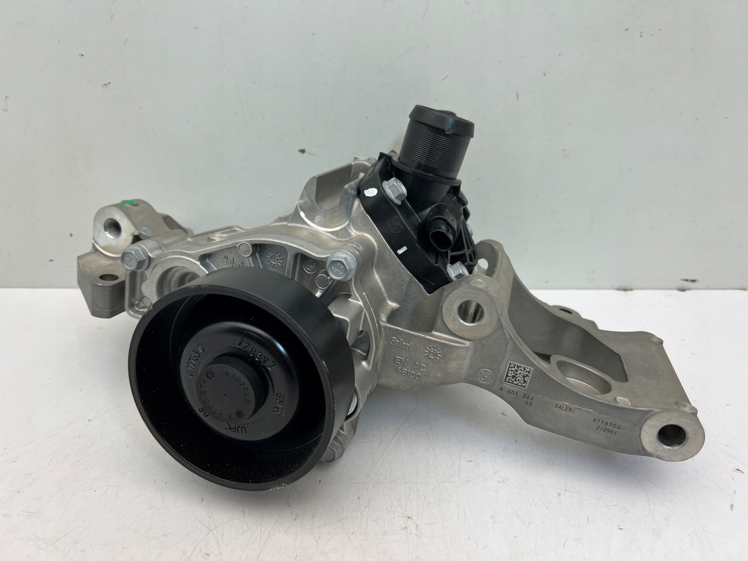 BMW OE 8601366 pompa wody łapa - porównaj ceny - Allegro.pl