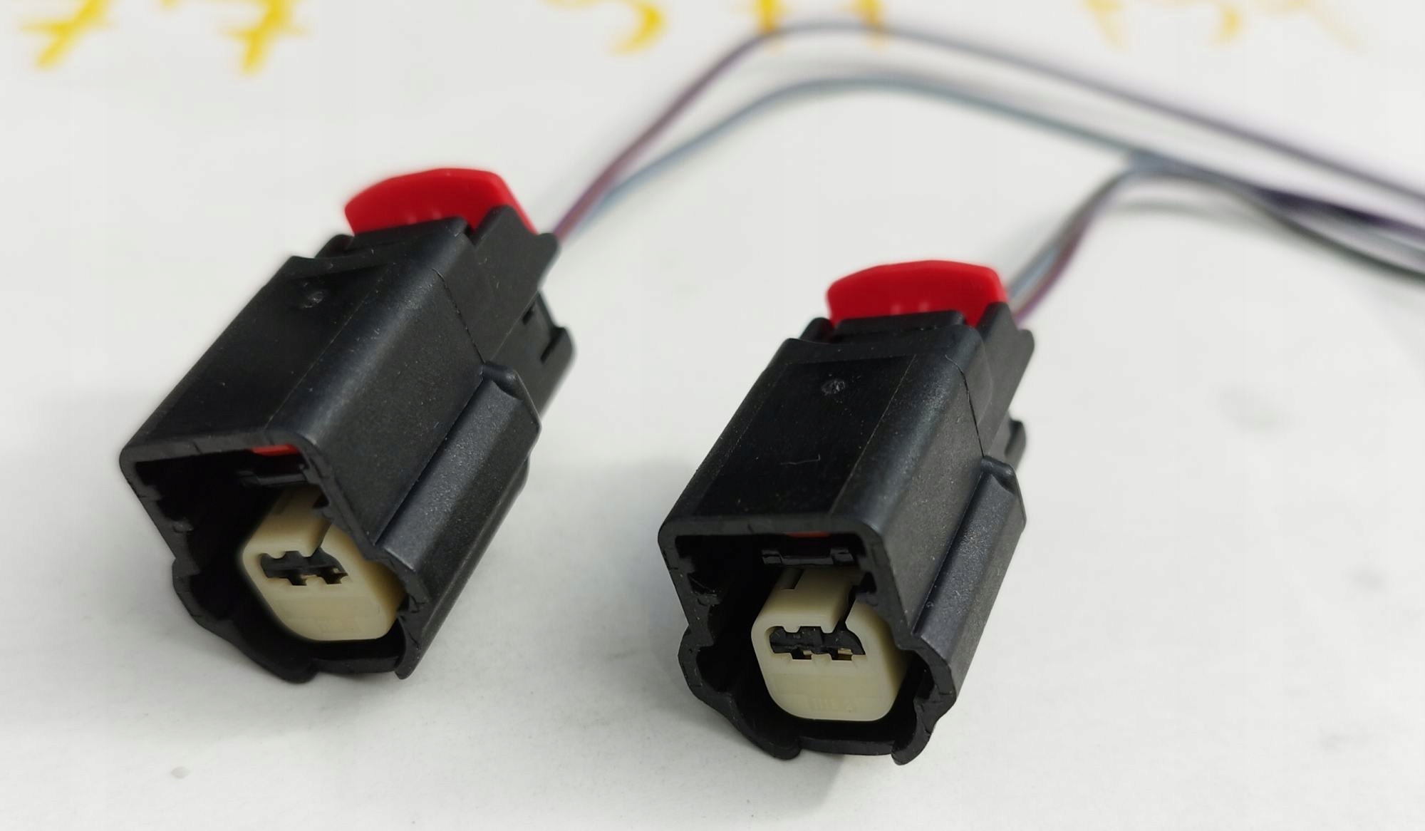 Toyota Corolla CHR Wtyczka Lampy Halogen LED Lexus A81220-02190 za 70 ...