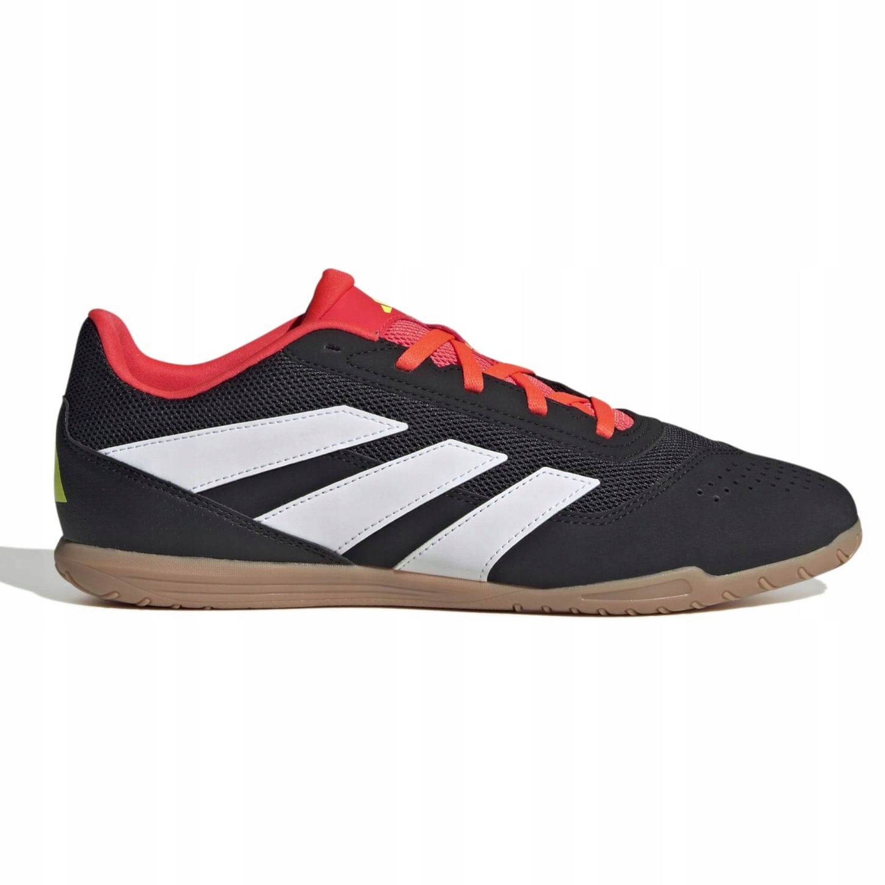 ADIDAS BUTY HALOWE PREDATOR CLUB IN SALA IG5448 R. 40 2/3 • Cena ...