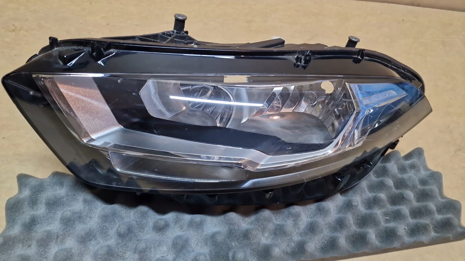 MERCEDES A 177 LAMPA LEWA PRZOD ZWYKLA 1779062100 za 599 zł z ...