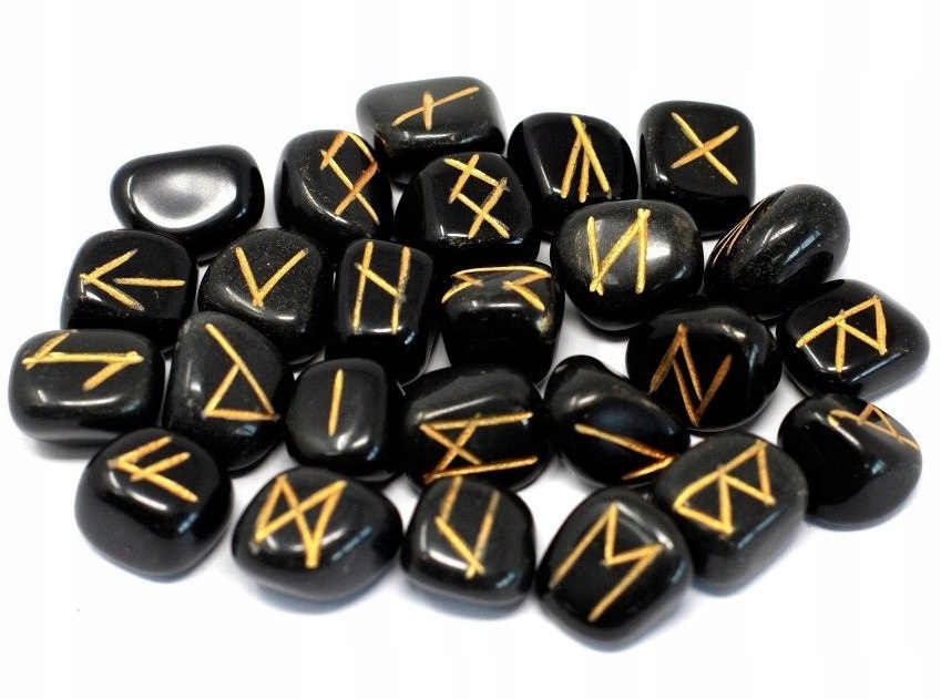 Runová abeceda na kamenech – Černý achát runy za 458.00CZK - Allegro