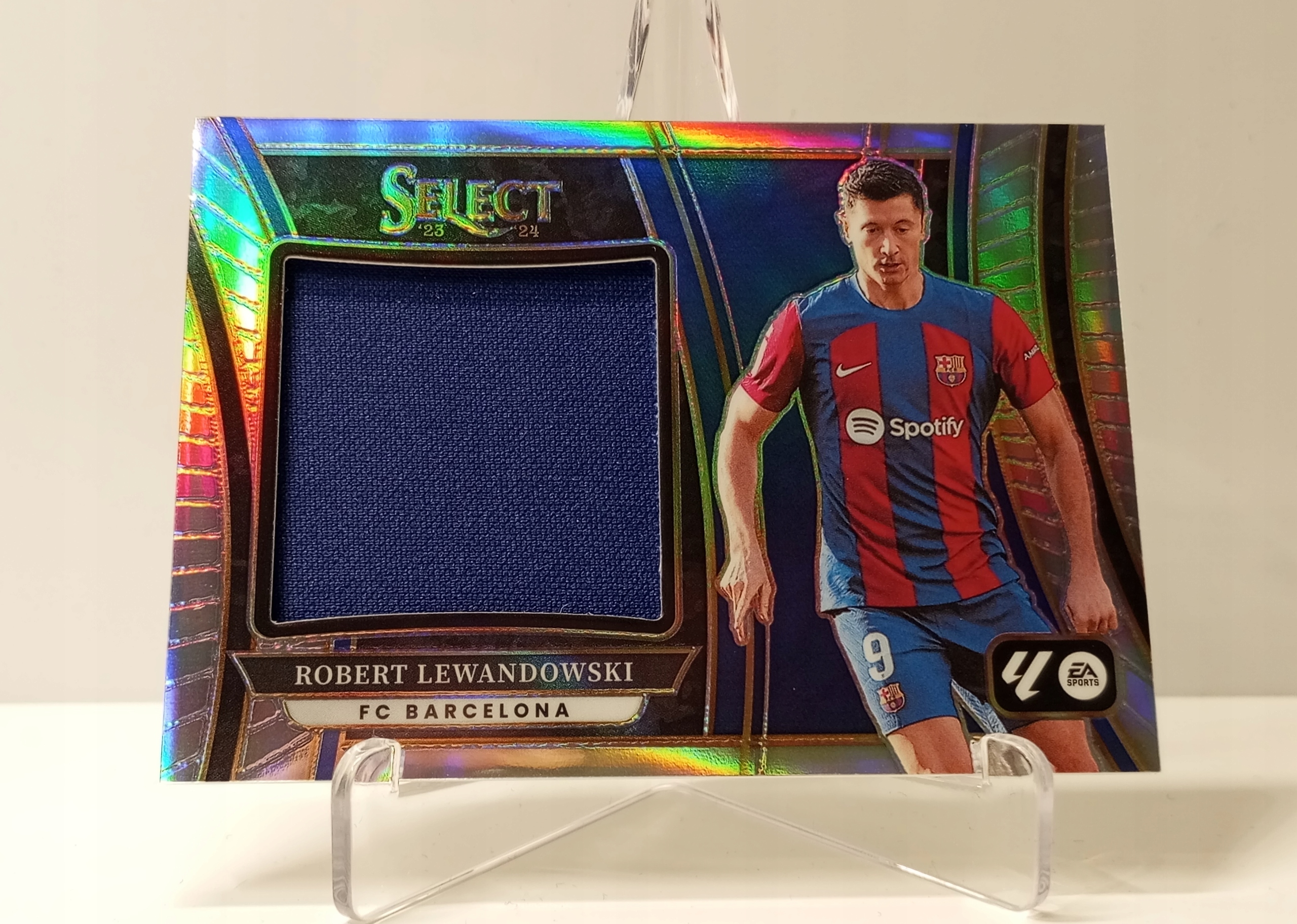 Robert Lewandowski FC Barcelona karta z koszulką Panini Select 2023/2024 - 16751084427 - Allegro.pl
