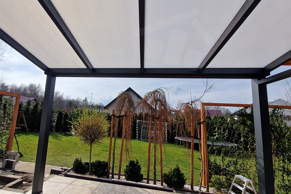 Praktyczna zabudowa tarasu z poliwęglanem 10mm, Modes 5,49x3 ...