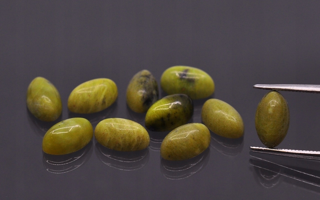 Chita kabošon ovál 8x5 mm za 74.00CZK - Allegro