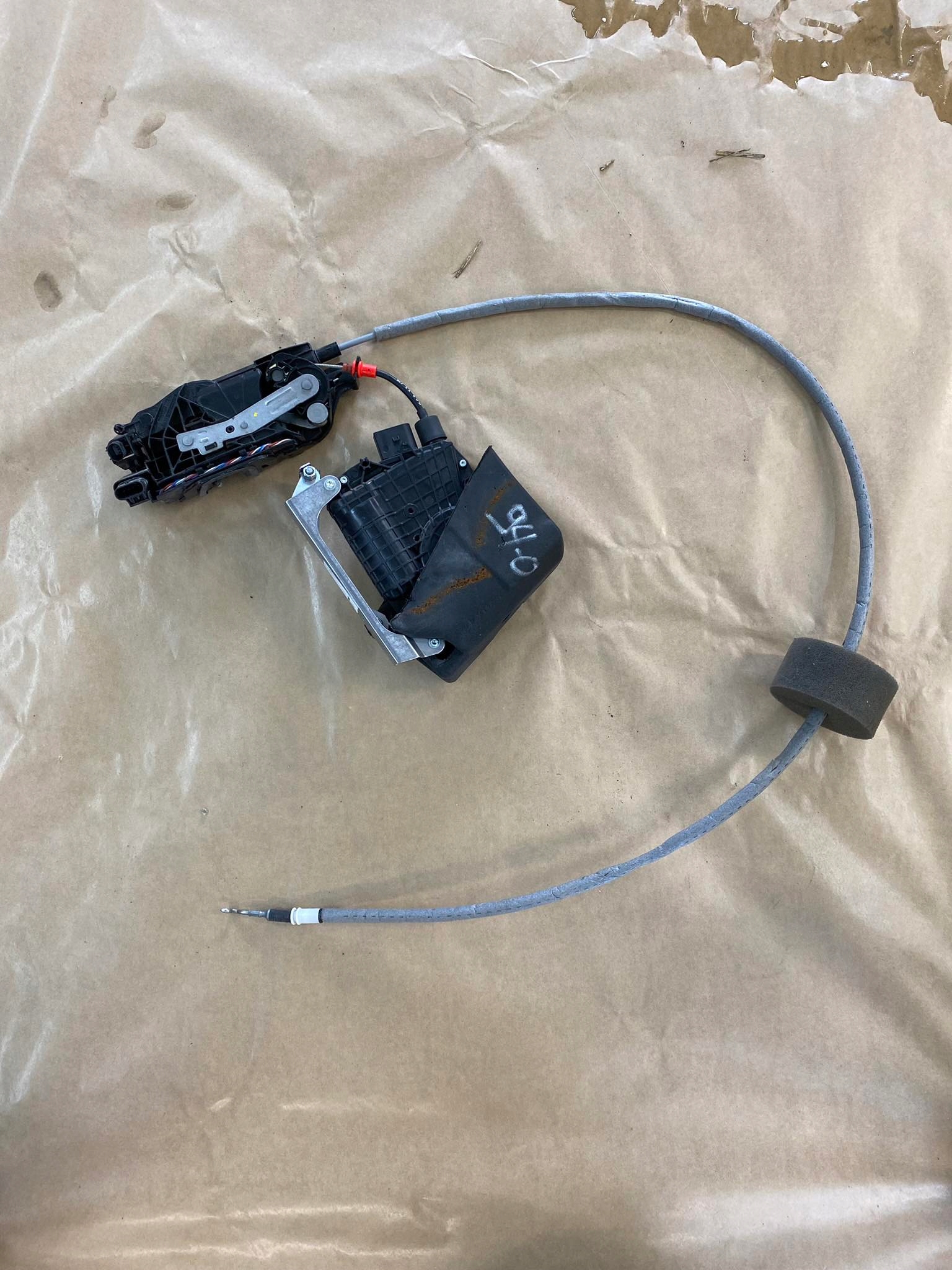 MERCEDES VITO W447 ZAMEK DZWI BOCZNYCH LEWY DOCIĄG A4477600010 za 849 ...