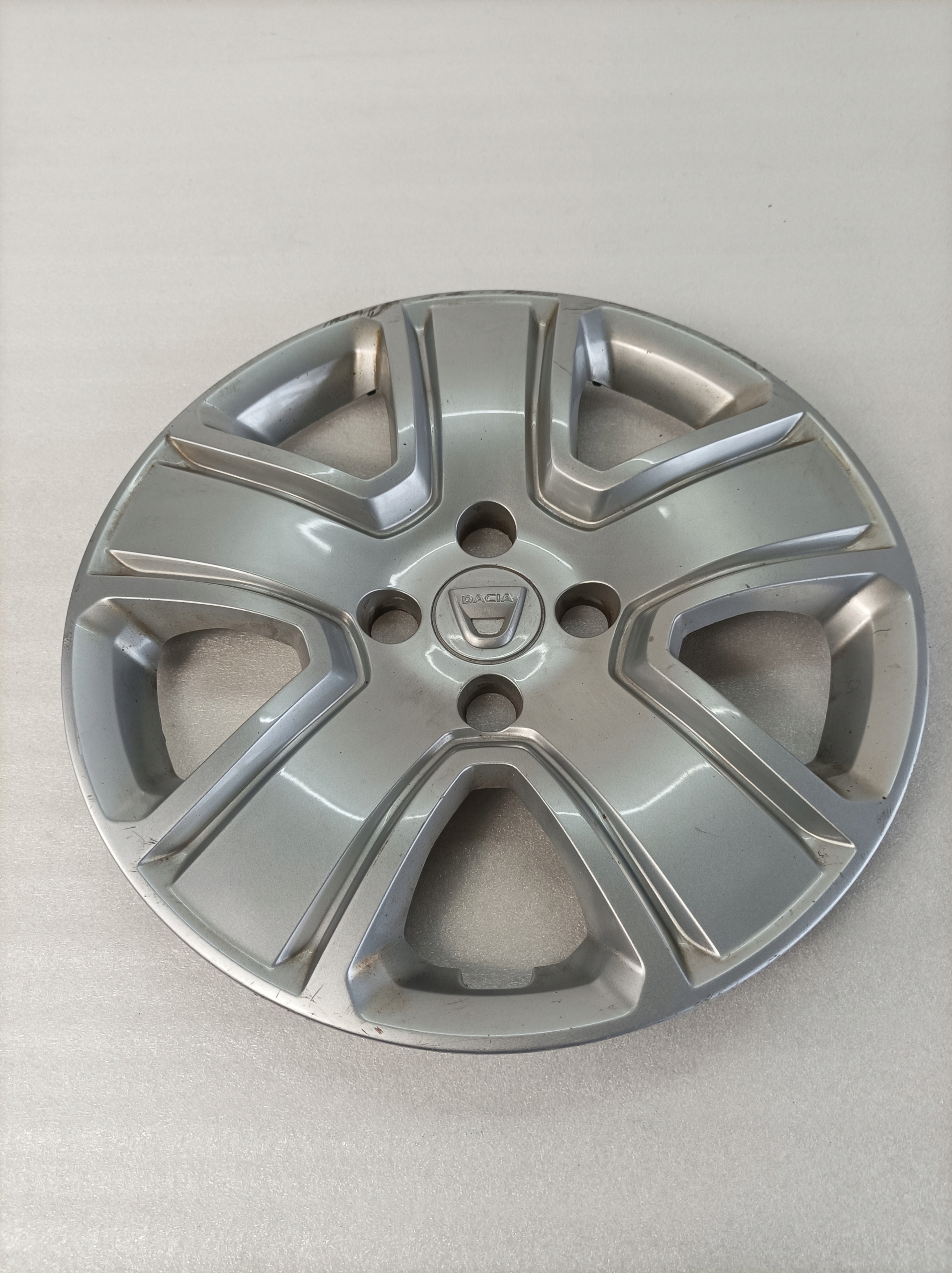 KOŁPAK DACIA 15'' 403151898R 3251131436276 za 80.00PLN z TRZEBICZ ...