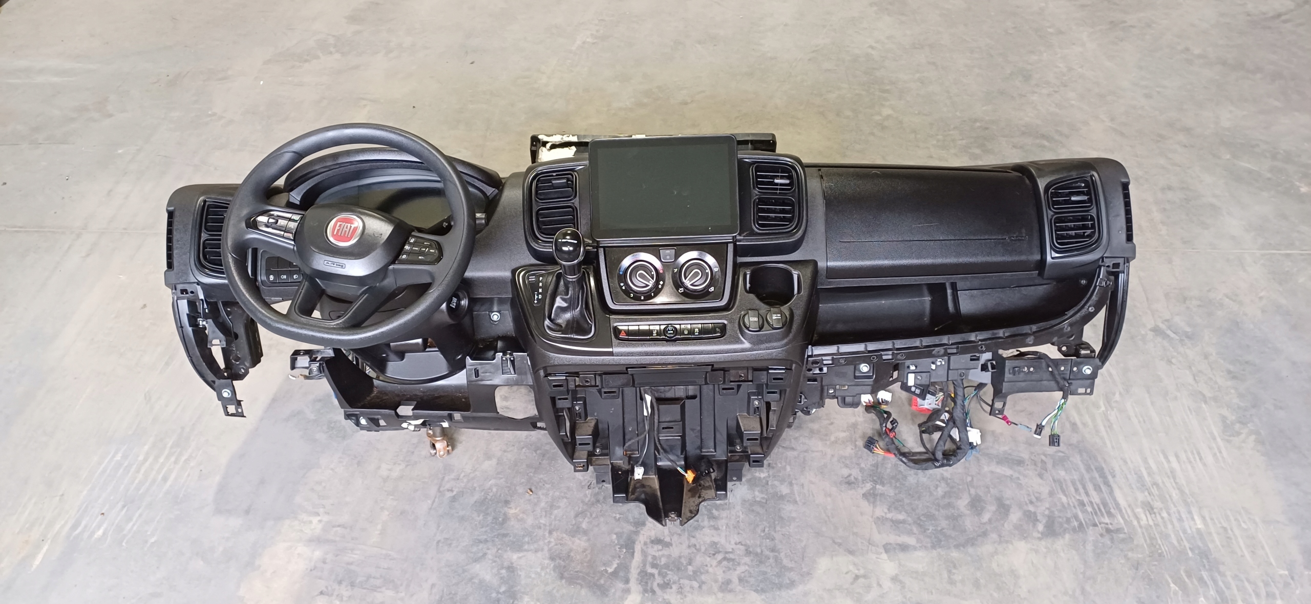 DESKA ROZDZIELCZA KONSOLA FIAT DUCATO 2025 za 10000.00PLN z Kargowa ...