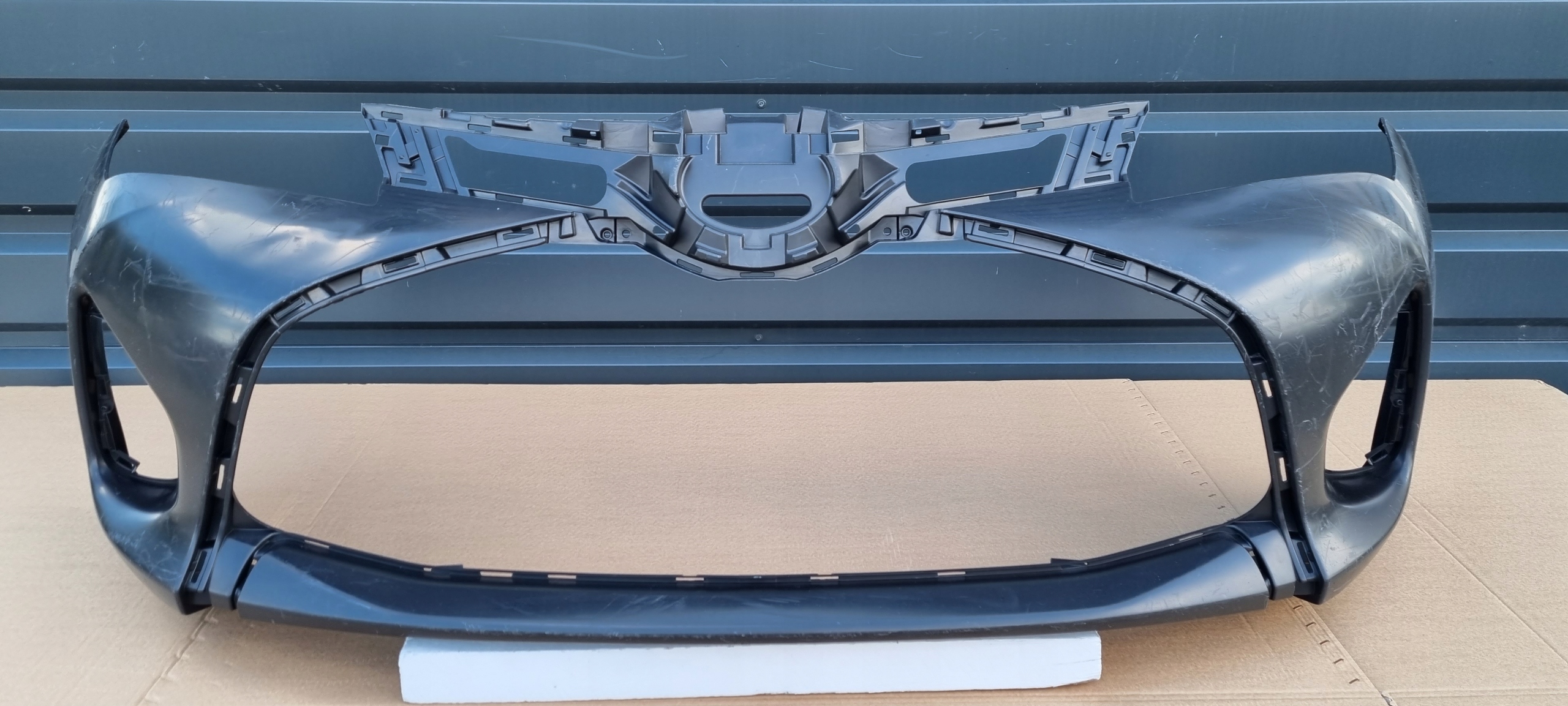 TOYOTA YARIS III LIFT ZDERZAK PRZÓD ORYGINAŁ C299 za 190.00PLN z Żerków ...