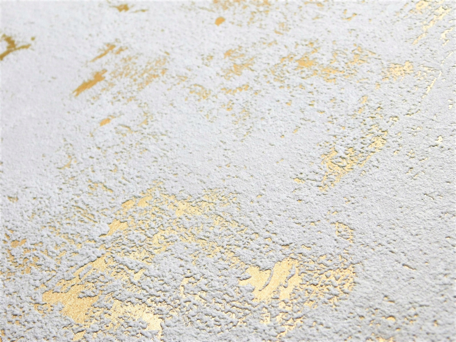 TAPETY BETONOVÁ OMÍTKA TAPETA BÉŽOVÁ ZLATÁ FLIZELINA za 470 Kč - Allegro