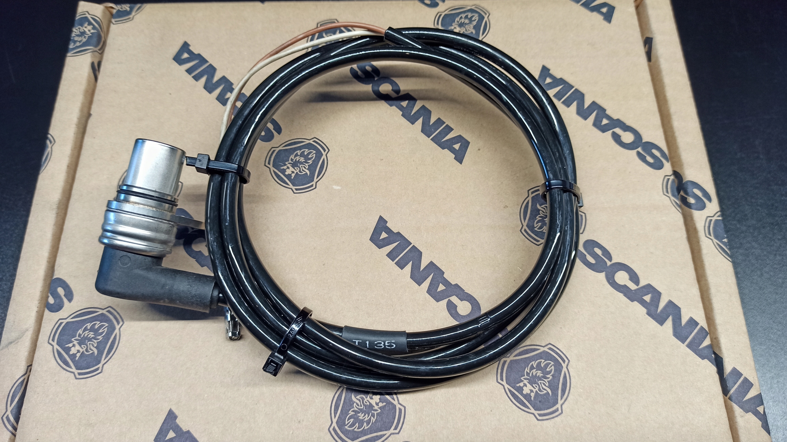 ORYGINAŁ CZUJNIK PRĘDKOŚCI OBROTOWEJ SCANIA • Cena, Opinie - Allegro