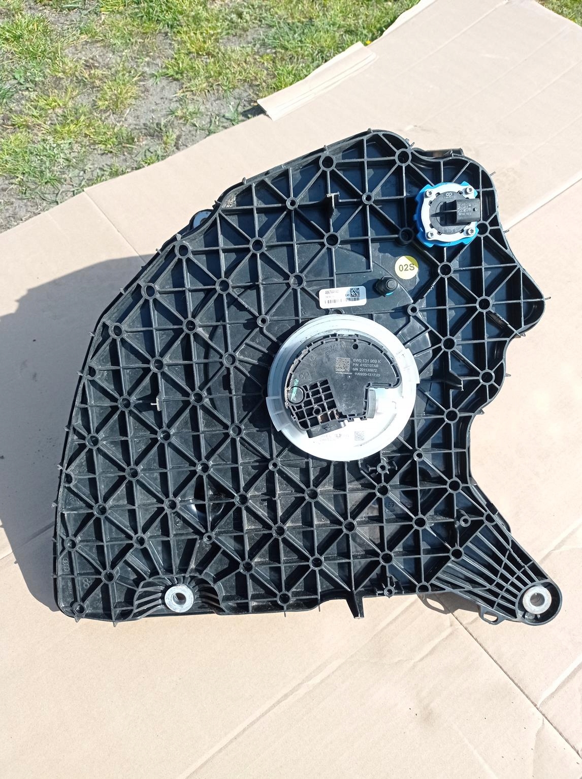 ZBIORNIK ADBLUE POMPA AUDI A4 B9 4067441AD za 749 zł z Drezdenko ...