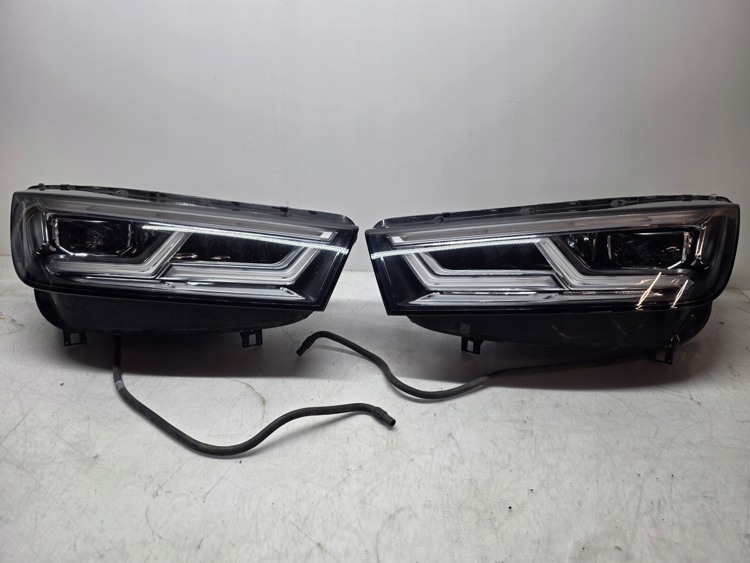 AUDI Q5 80A LAMPA FULL LED PRZÓD MATRIX 80A941036 80A941783 EUROPA ...