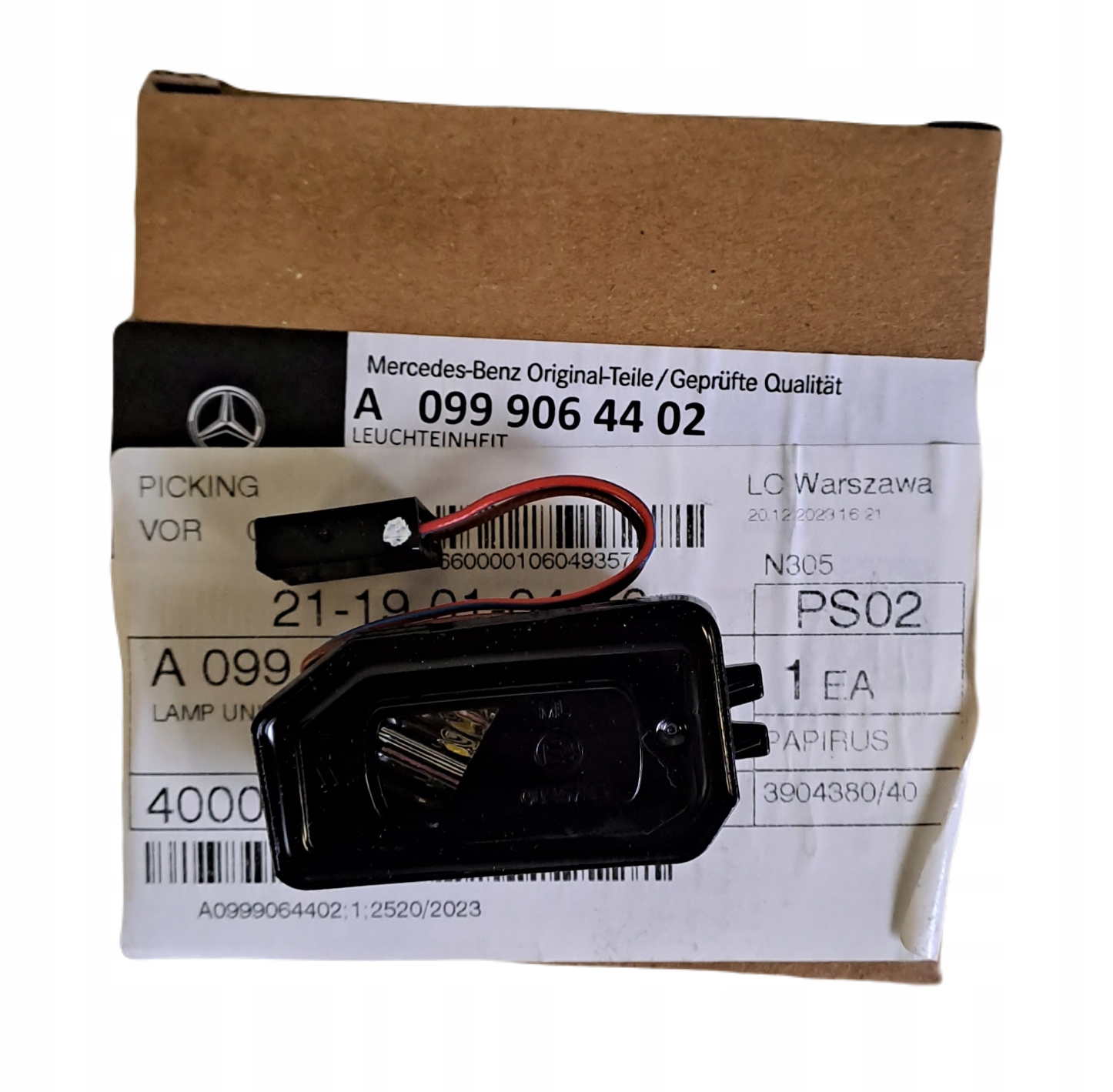 LAMPKA OŚWIETLENIA W LUSTERKU PRAWA MERCEDES WIELE MODELI A0999064402 ...