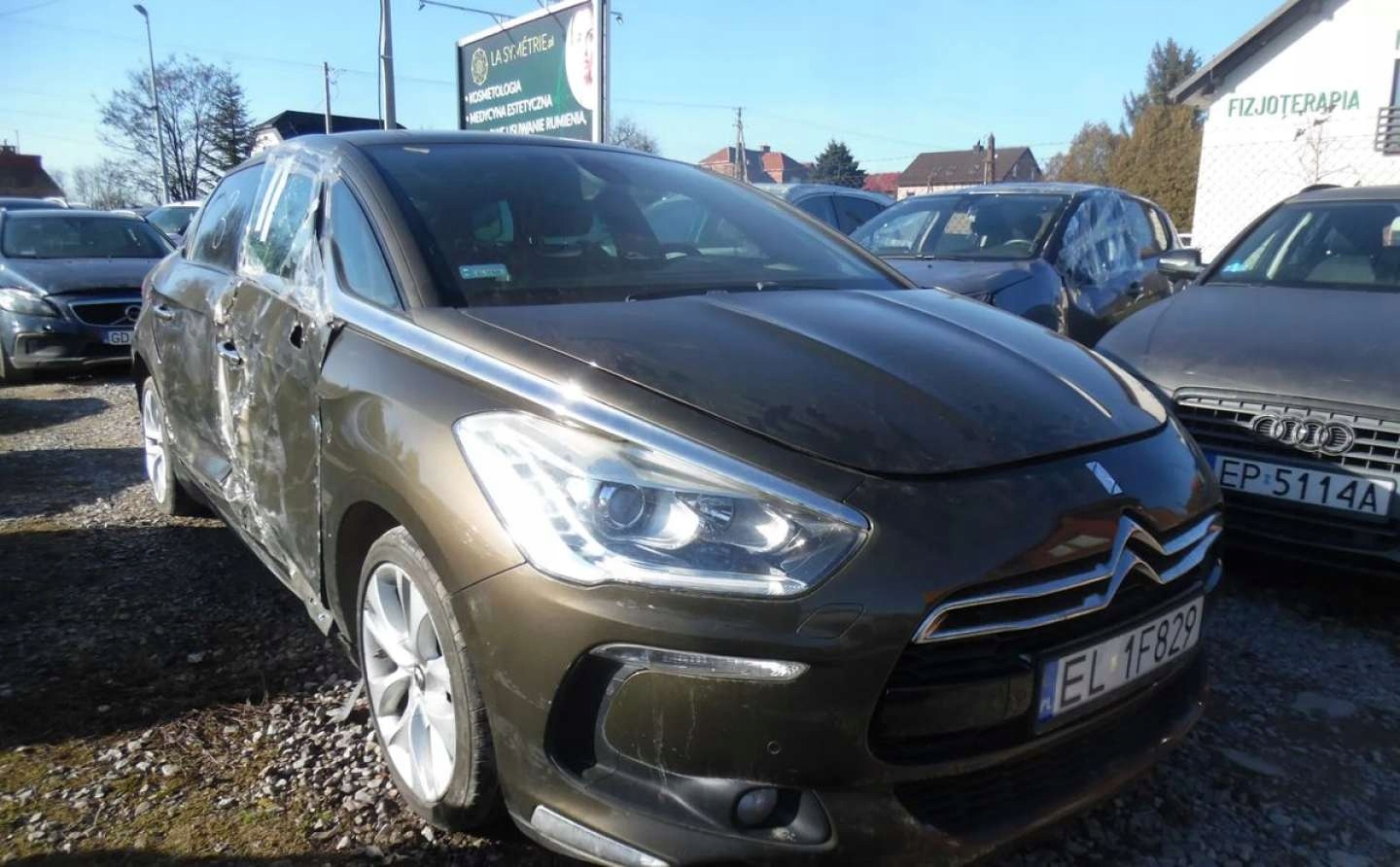 Citroen DS5 2013r, 2.0 HDI HYBRID, 4x4. Uszkodzone boki. - Allegro