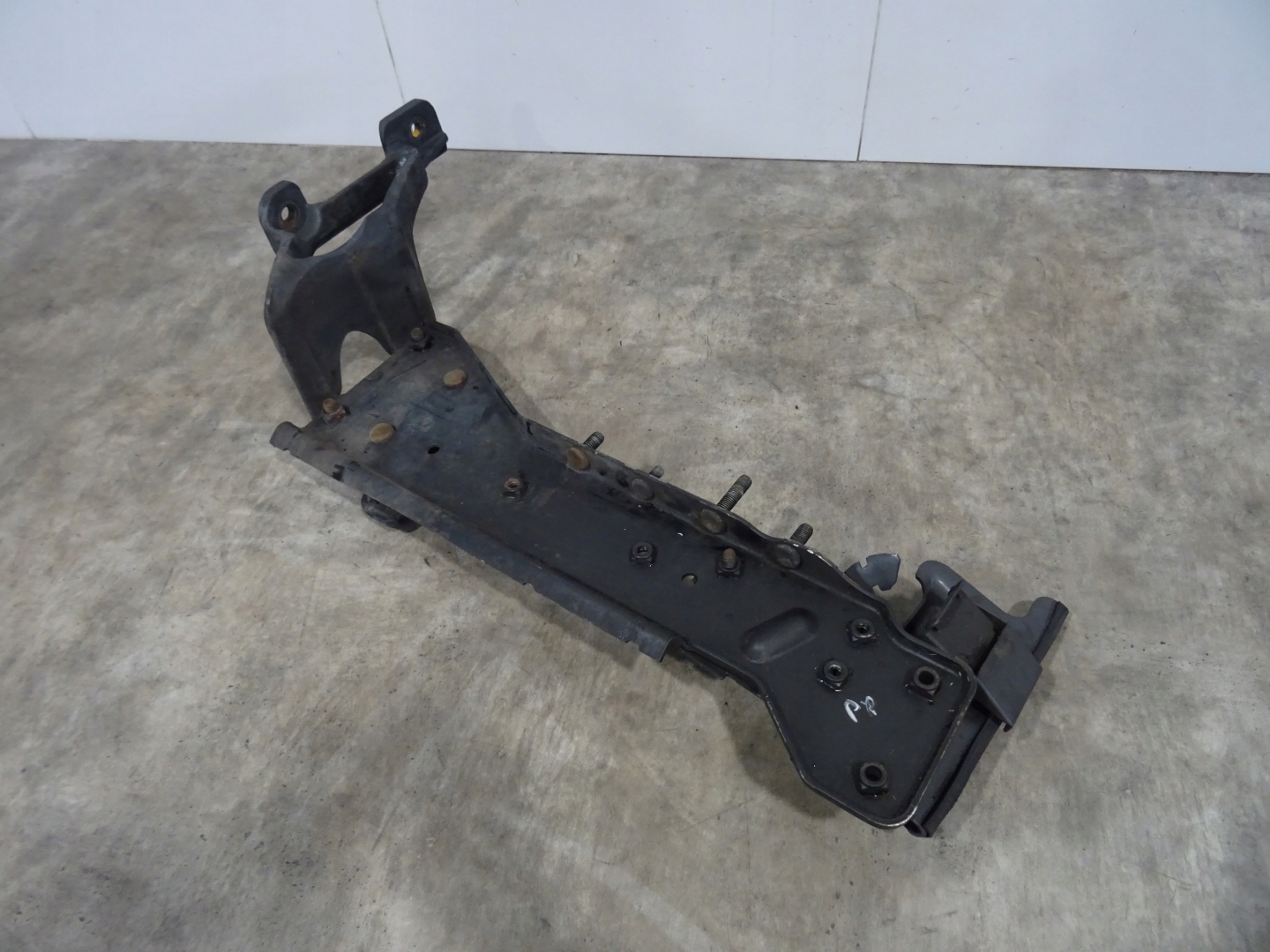 1541019 - Крепление глушителя катализатора SCANIA R 420 E4 купити на ...