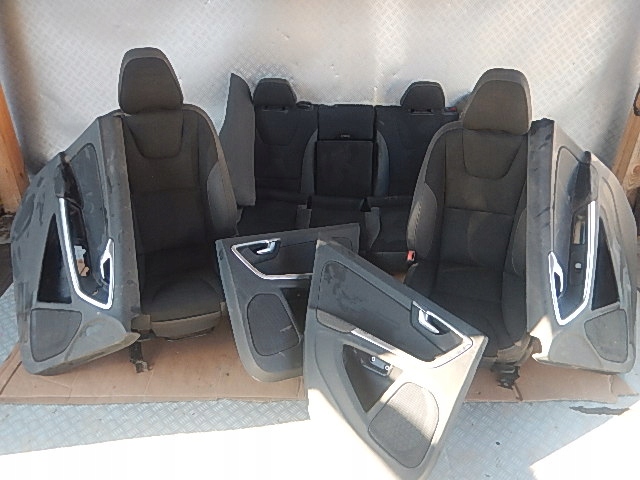 VOLVO V60 KOMPLET FOTELI FOTEL KANAPA FOTELE 39802016 za 400 zł z ...