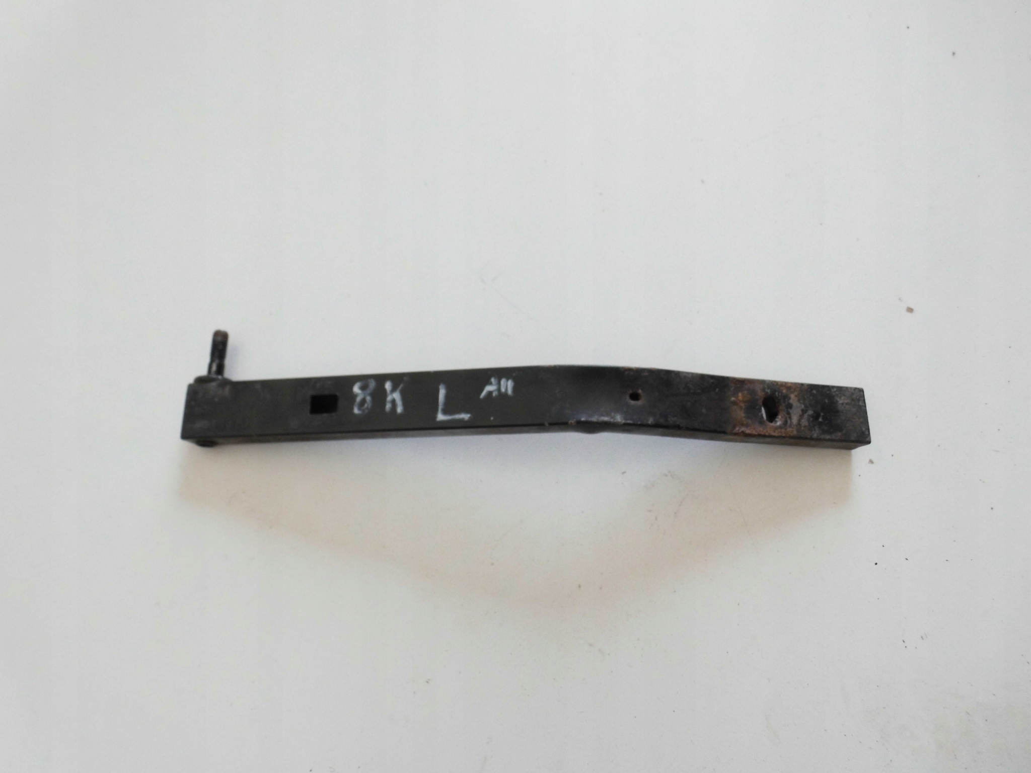 WSPORNIK UCHWYT PASA 8K0805527A A4 B8 A5 8T LEWY za 45.00PLN z Skórzewo ...